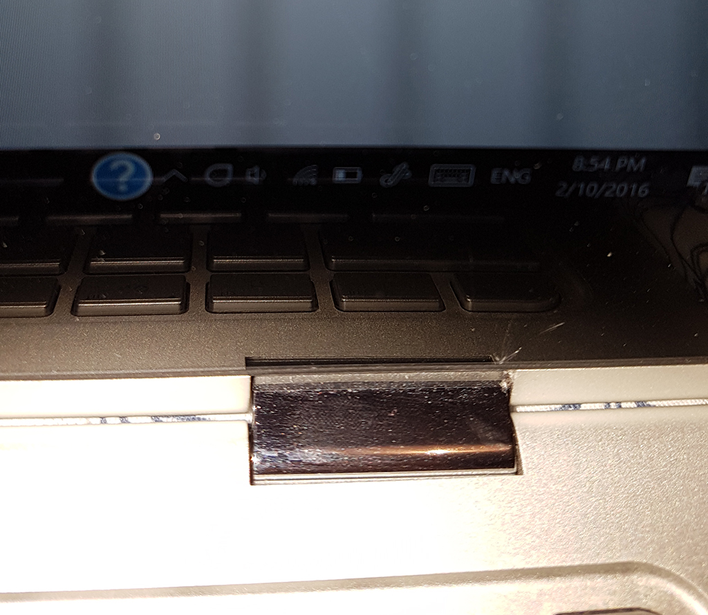 cracked screen on spectre x360 - HP Support Community - 5112381