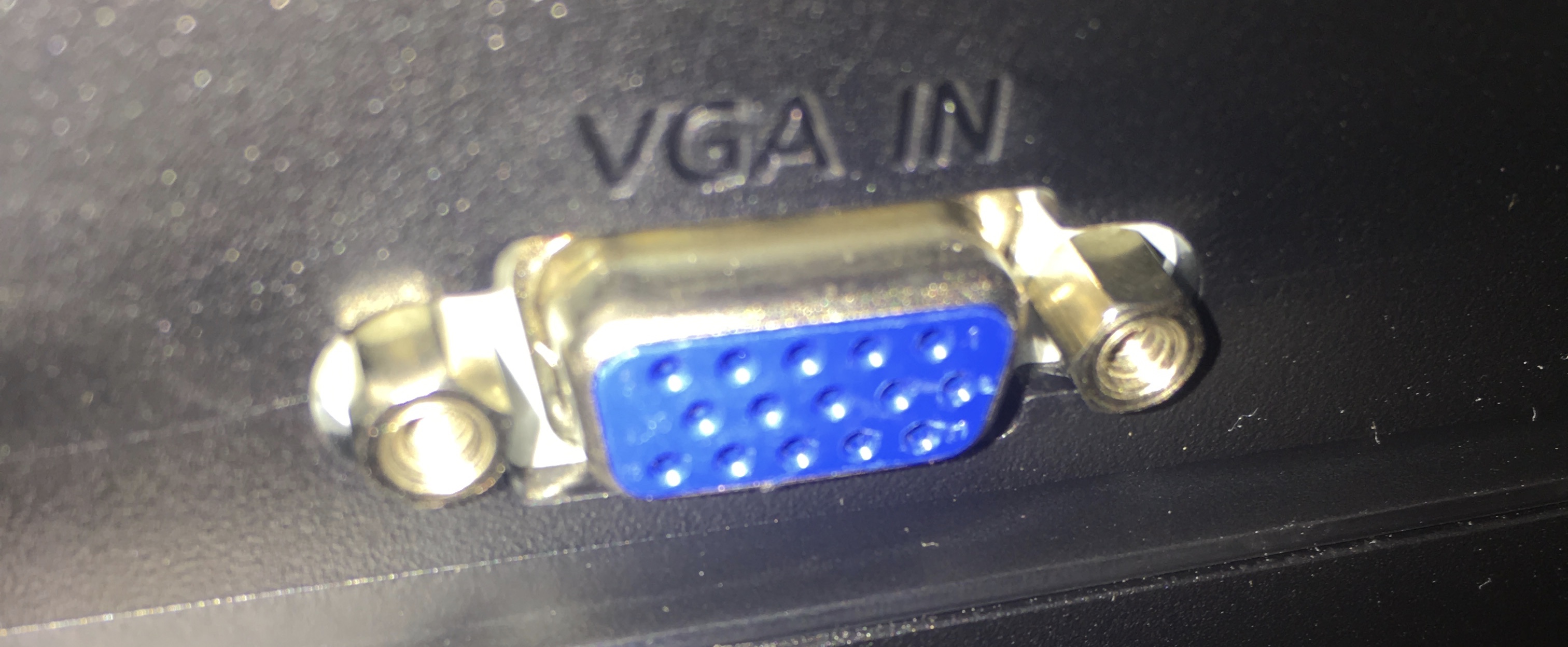 Cannot Connect Monitor too Desktop (No VGI slot?) - HP Support ...