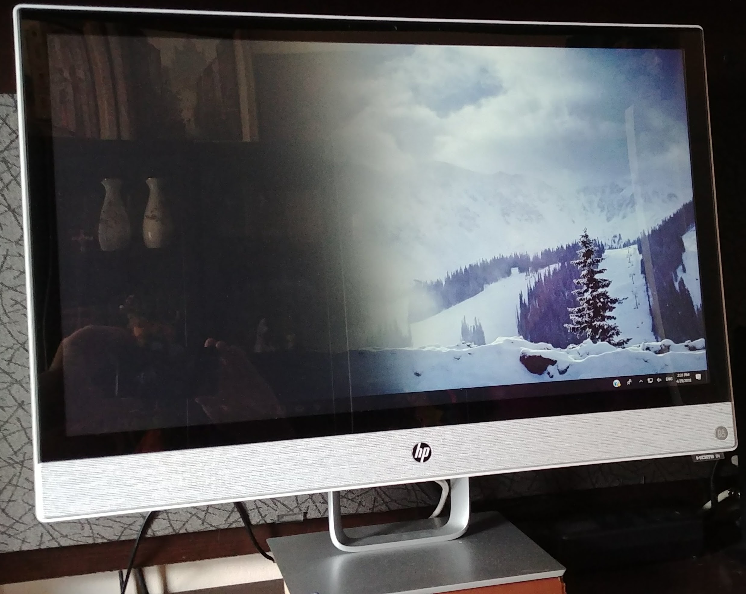 Solved: Spontaneous shading on the screen (LCD Mura?) - HP Support ...