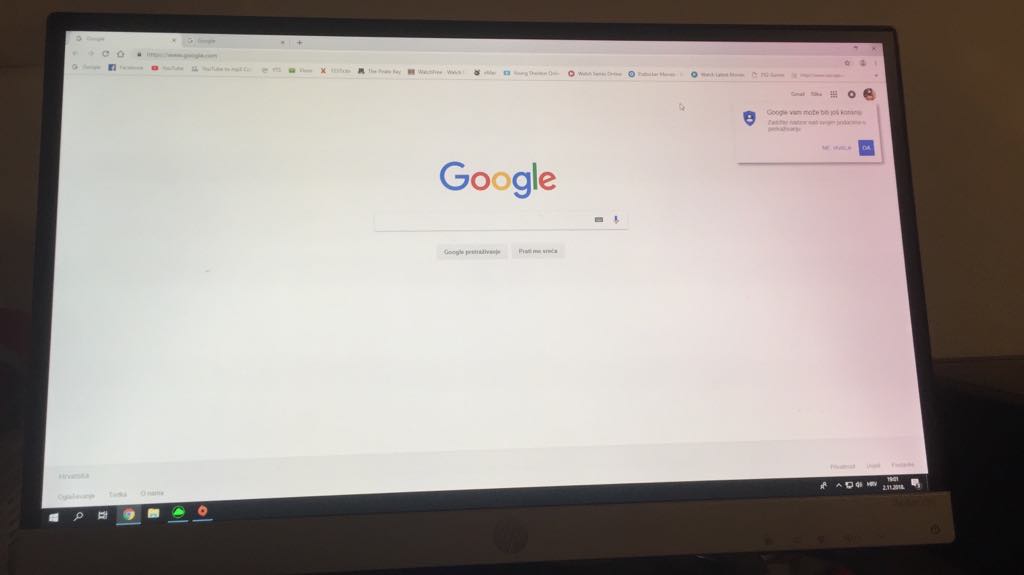 monitor discoloration - HP Support Community - 6884822