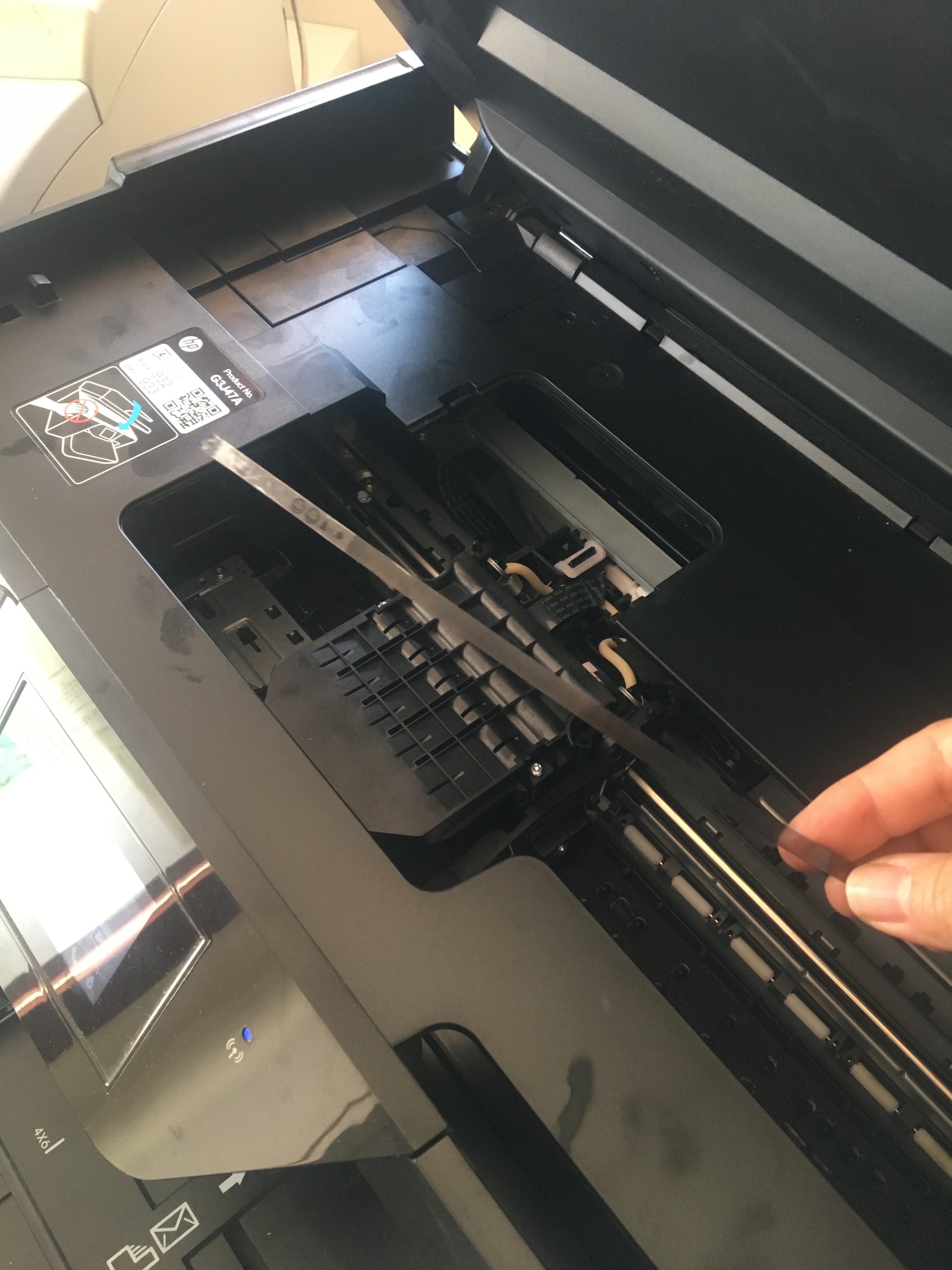 HELP!!! HOW TO REPLACE THE PLASTIC TAPE OF CART PRINTER? THA... - HP ...