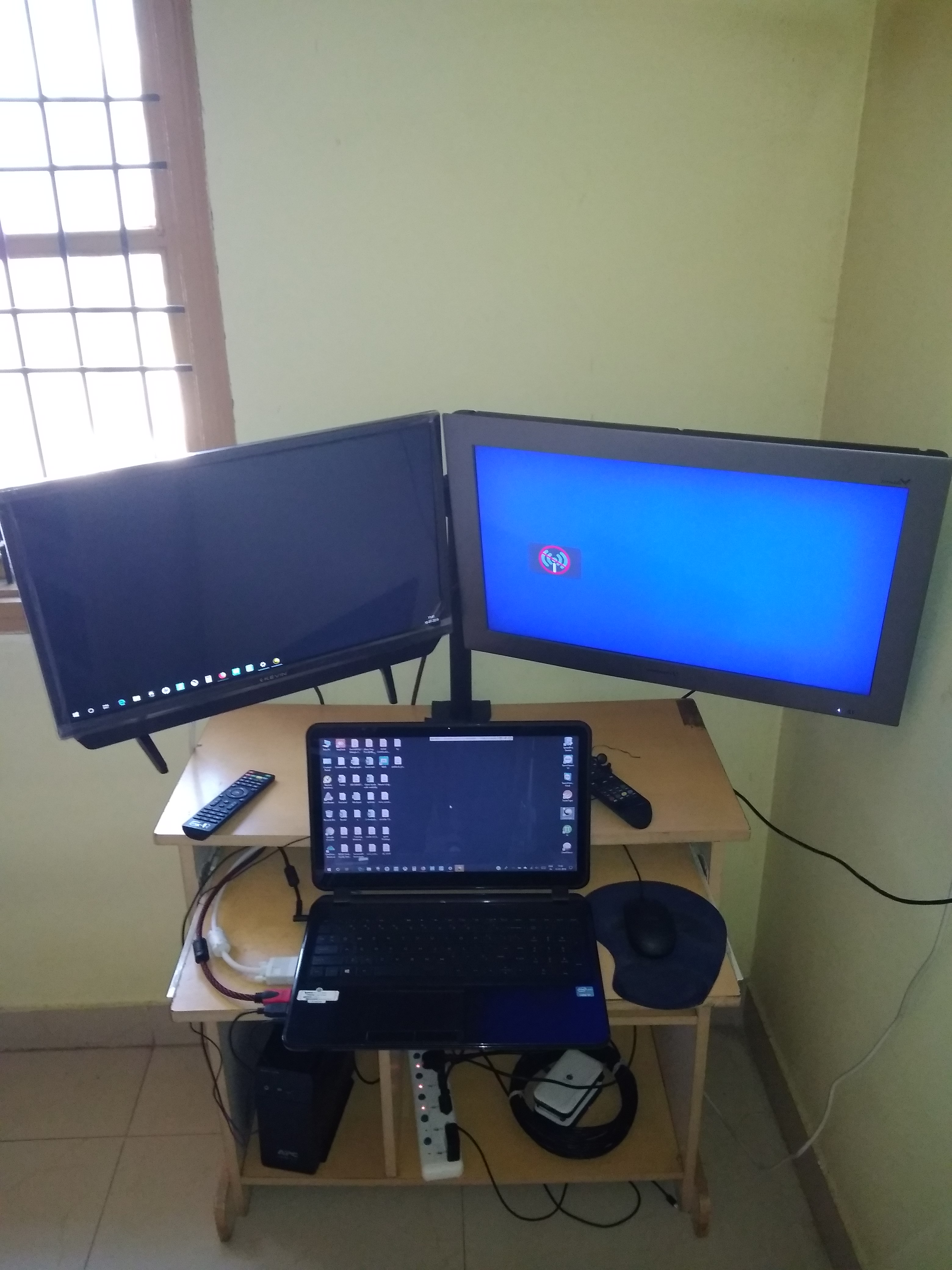 Connecting two LCD TV to my HP 15 Touchsmart Notebook - HP Support ...