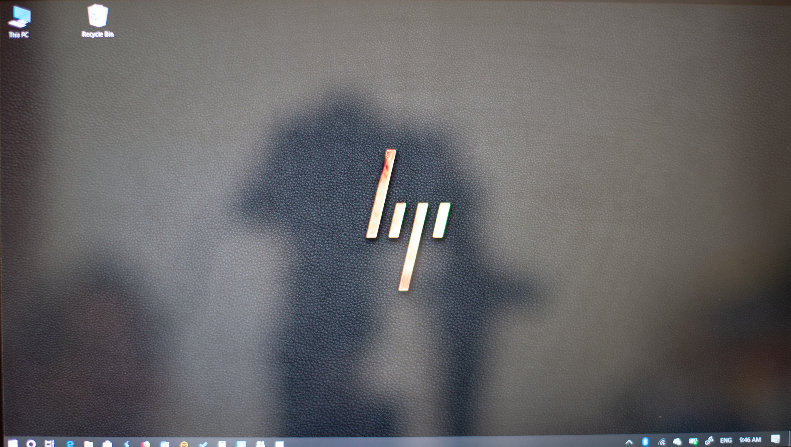 HP SureView Privacy Screen on Spectre x360 2019 (Gem Cut) is... - HP ...