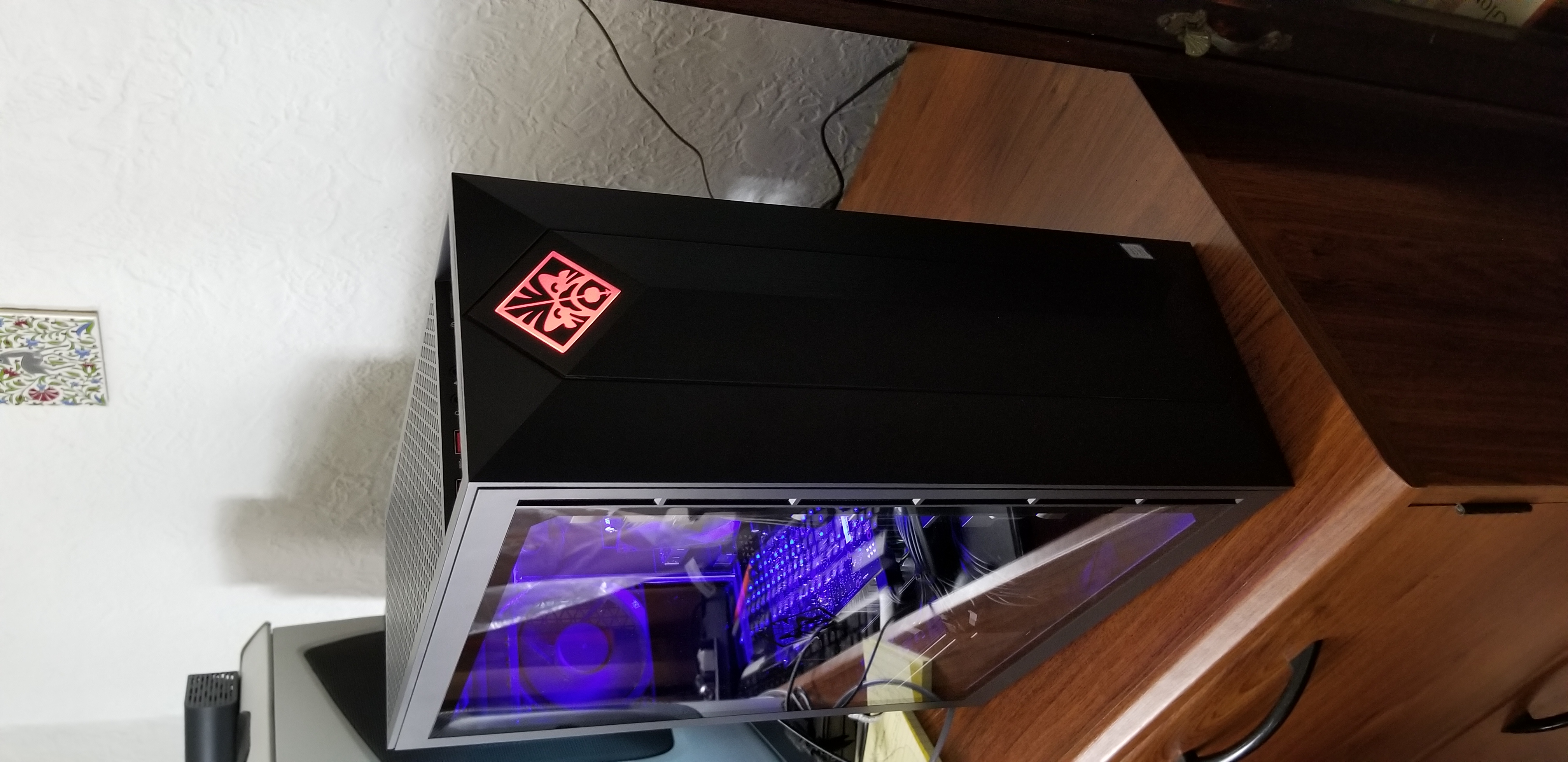 Solved: Isn't the Oblisk diamond on front of OMEN Oblisk 785-0014 PC ...