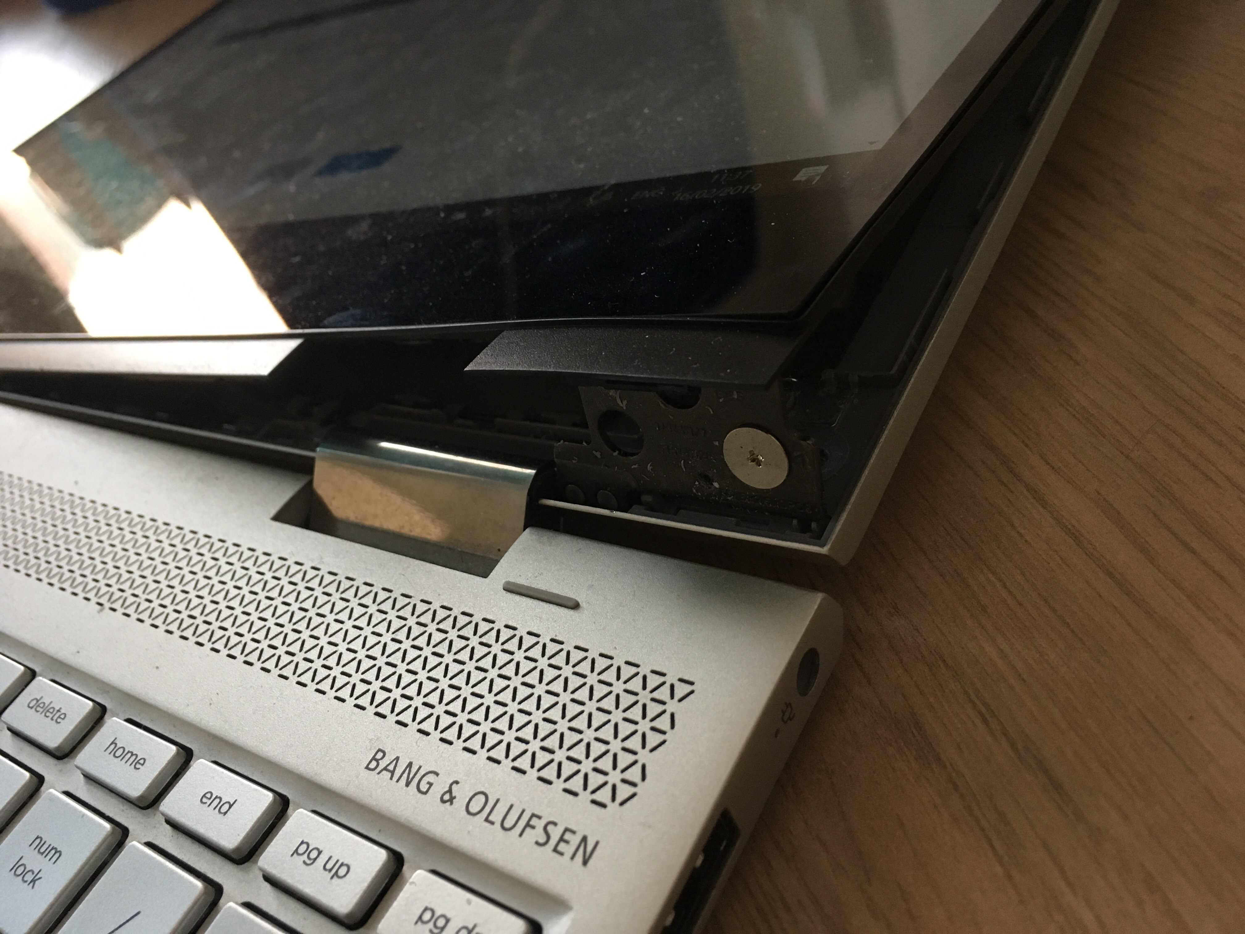 Solved: The top lid of the notebook PC is broken - HP Support Community ...