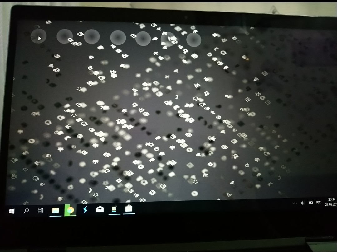 Many white large blinking dots!!! - HP Support Community - 7028810
