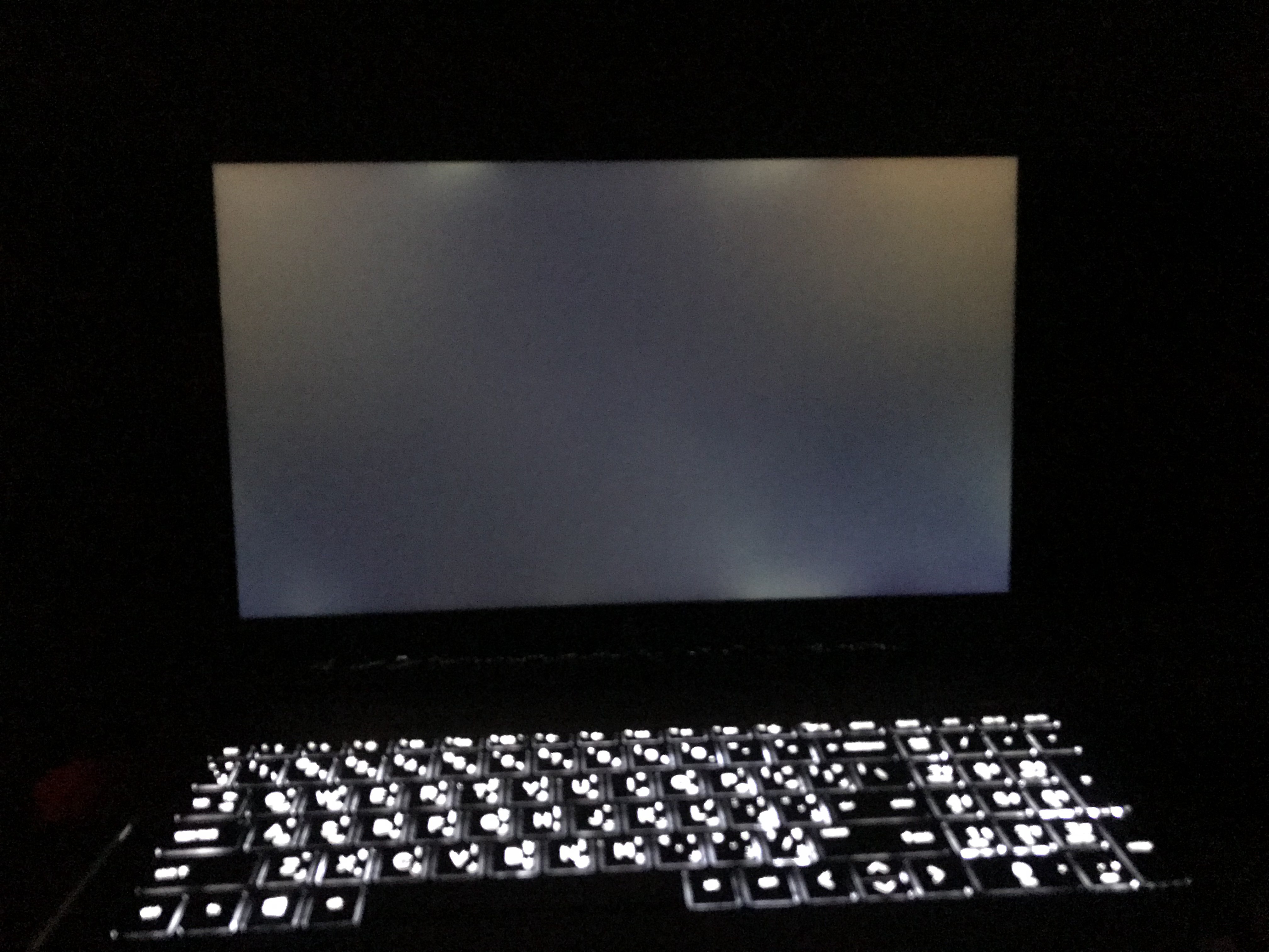 HP Envy backlight bleed - HP Support Community - 7043707