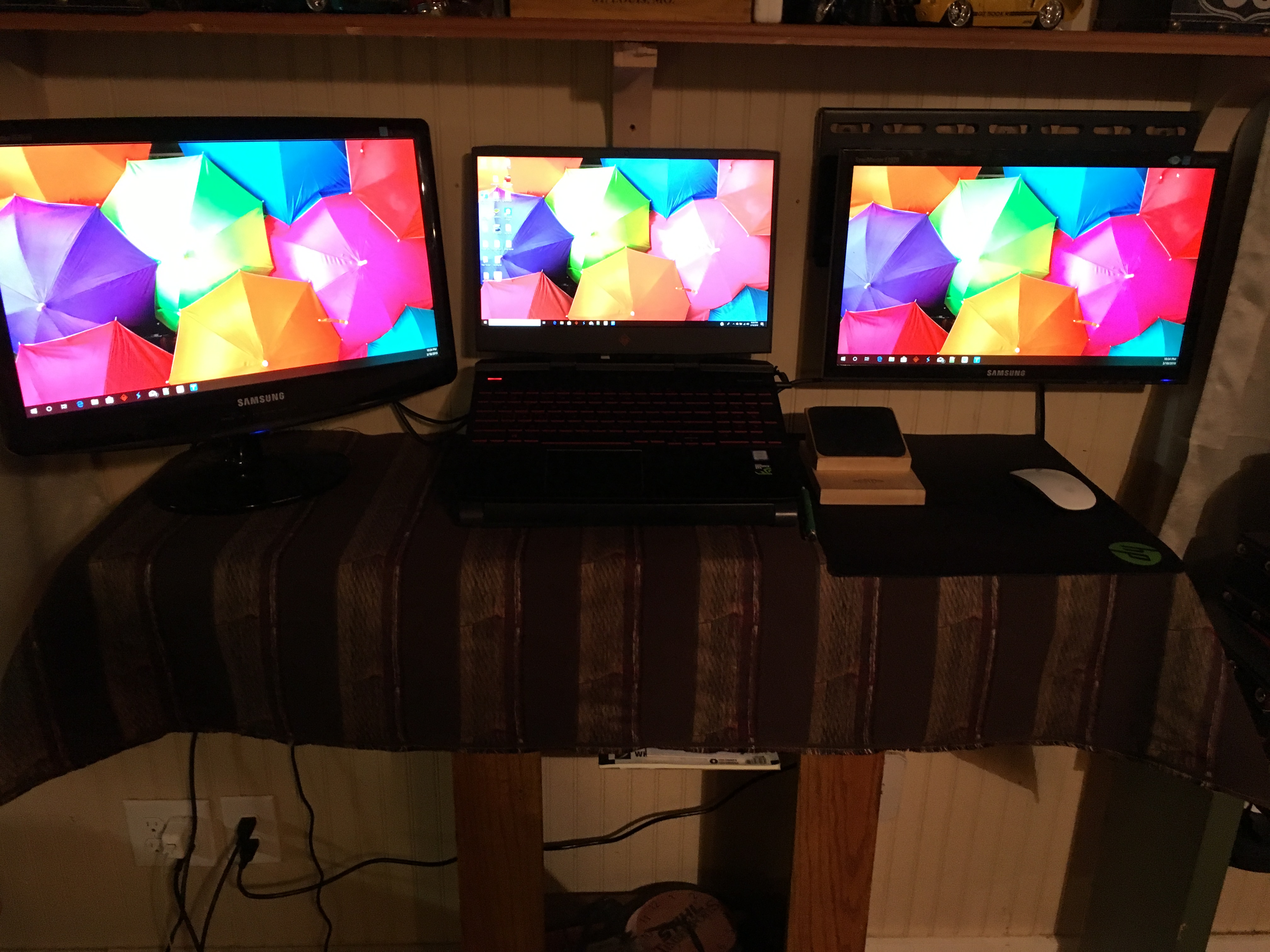I have a HP OMEN 15-dc0xxx. How many different monitors can ... - HP ...