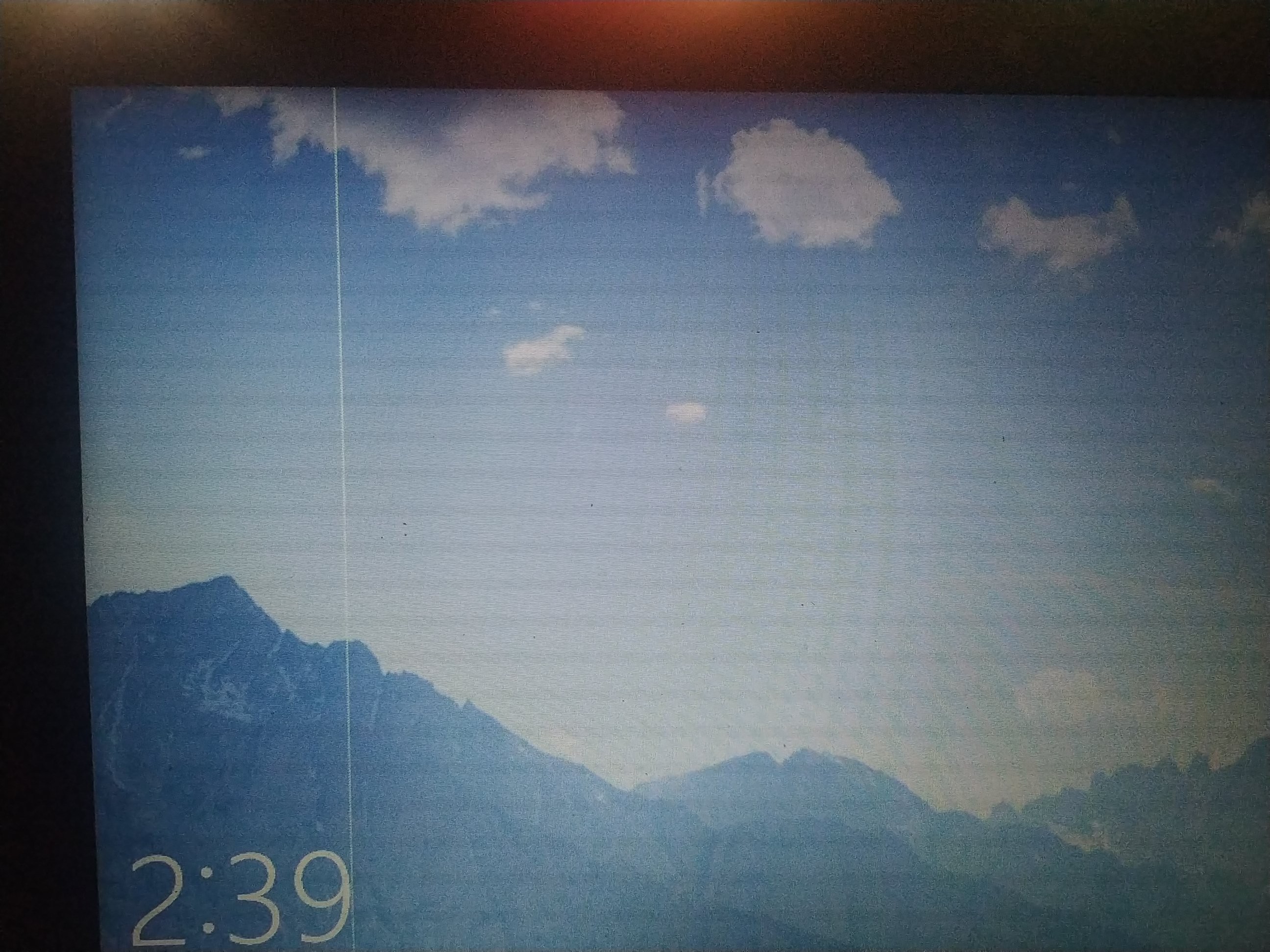 HP 15 ac 122 tu showing vertical green line in left side of ... - HP ...
