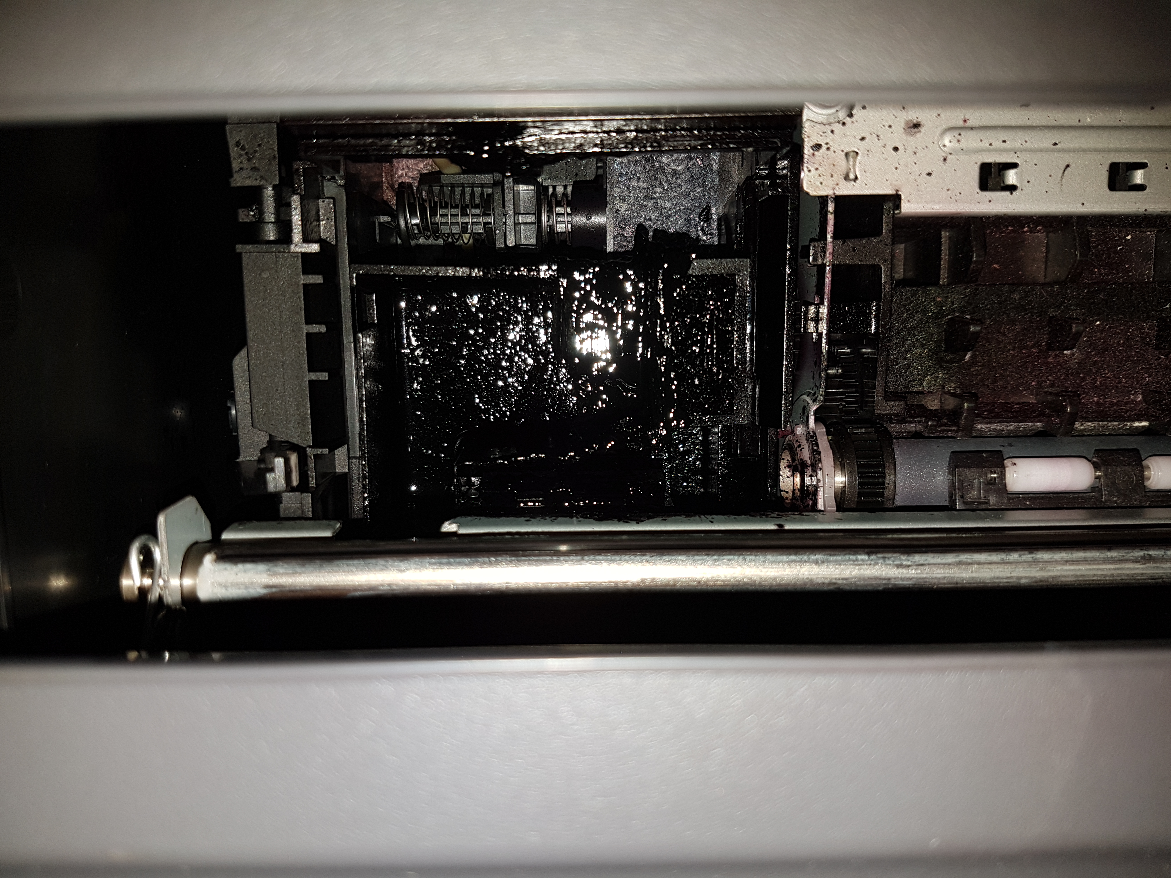 Printer Cartridge exploded! - HP Support Community - 7117553