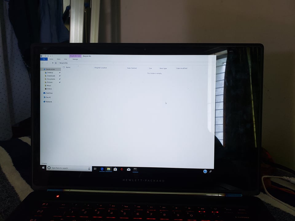 Display isn't functioning - HP Support Community - 7166461