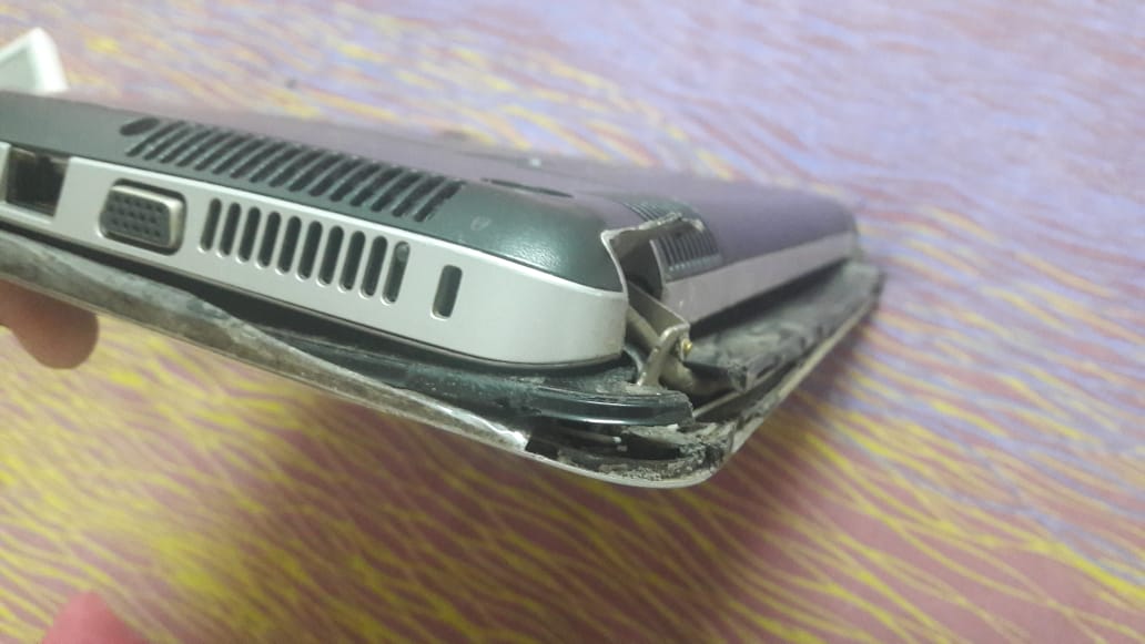 Laptop body and hinge broken - HP Support Community - 7172149