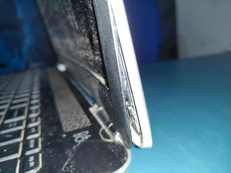 HP Pavilion AU Series Hinge issue - HP Support Community - 7234881