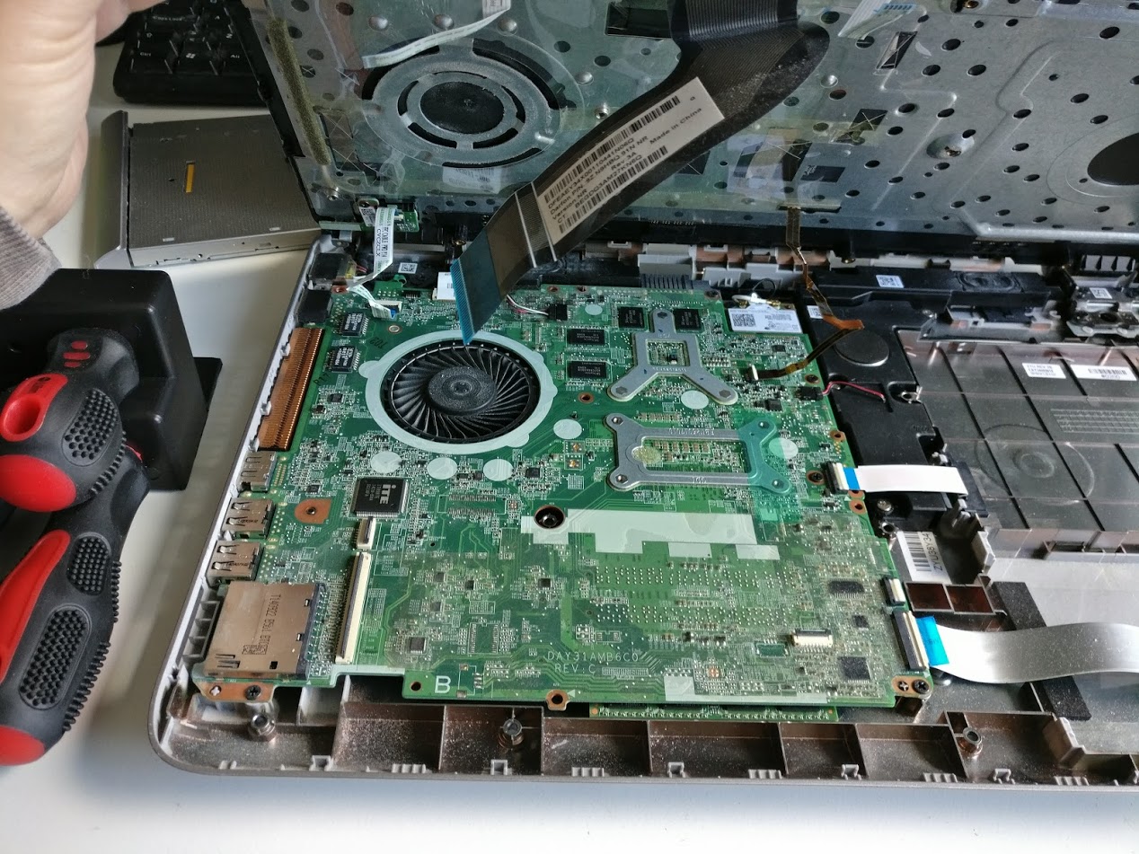 Install SSD on HP ENVY laptop - HP Support Community - 7234916