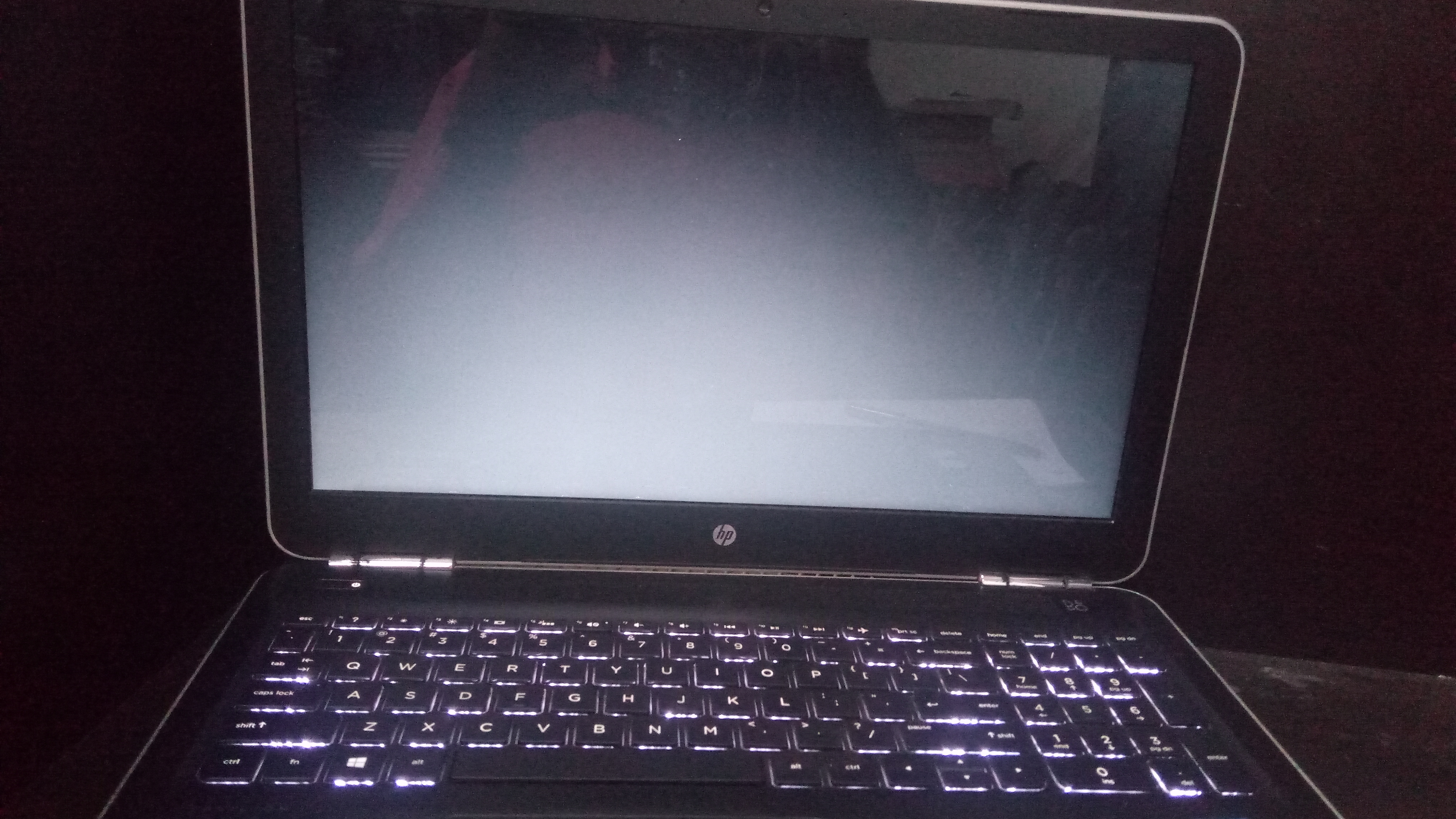 after desktop starts screen goes blank in 10 minutes - HP Support ...