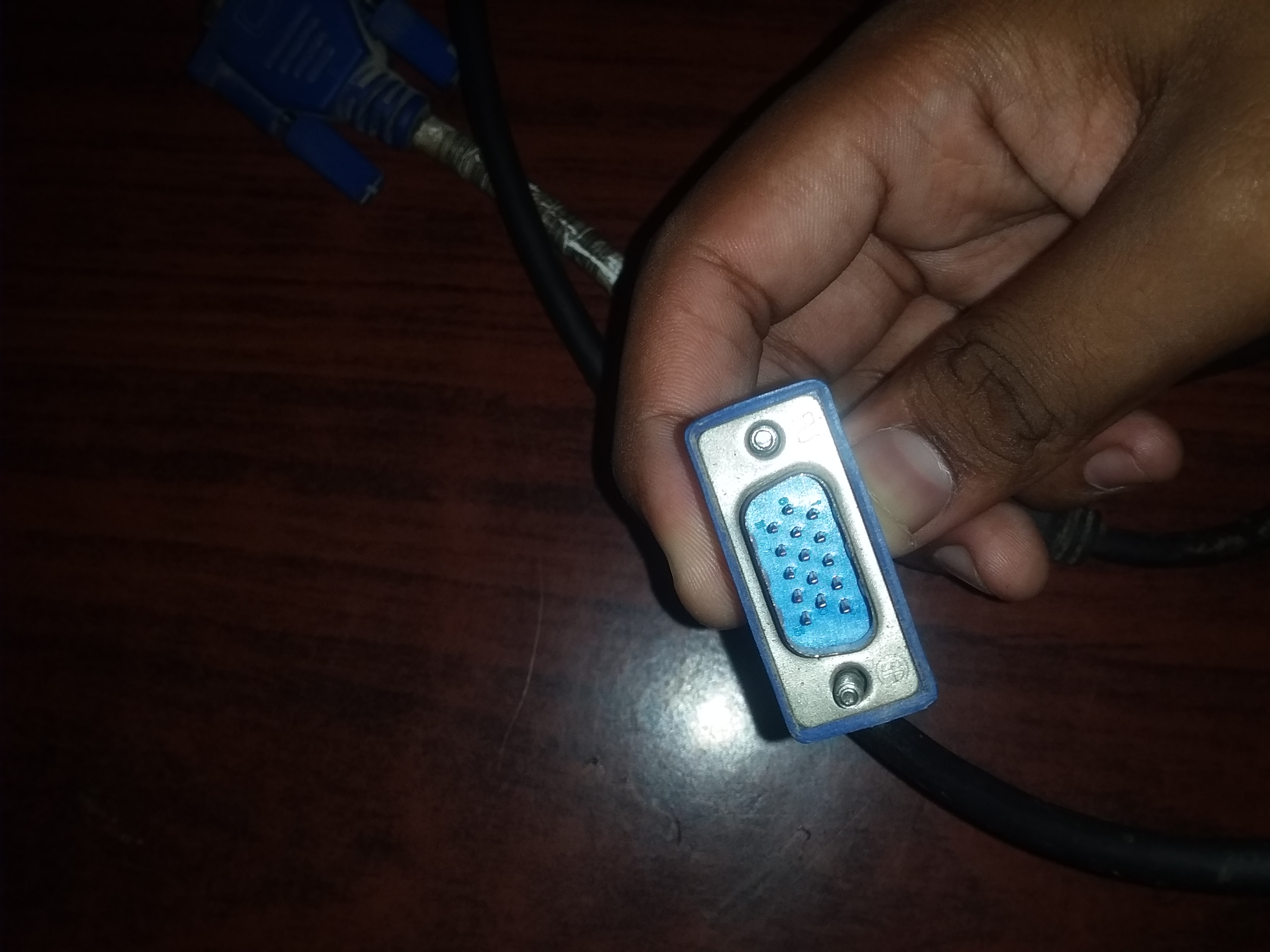 Solved: Vga cable is not connecting to cpu - HP Support Community - 7252271