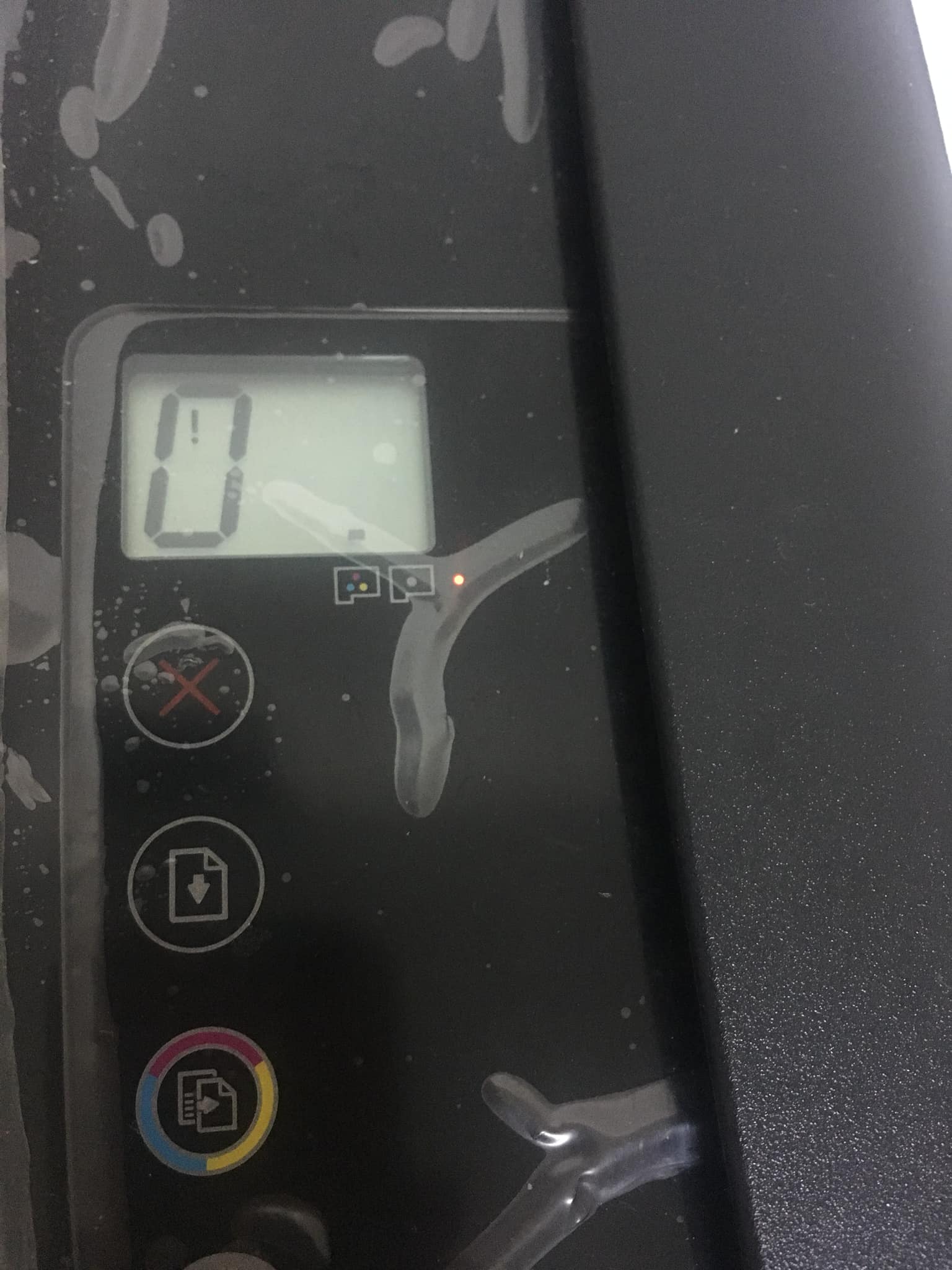 HP Deskjet GT 5810 shows the symbol "!" and red light near i... - HP ...