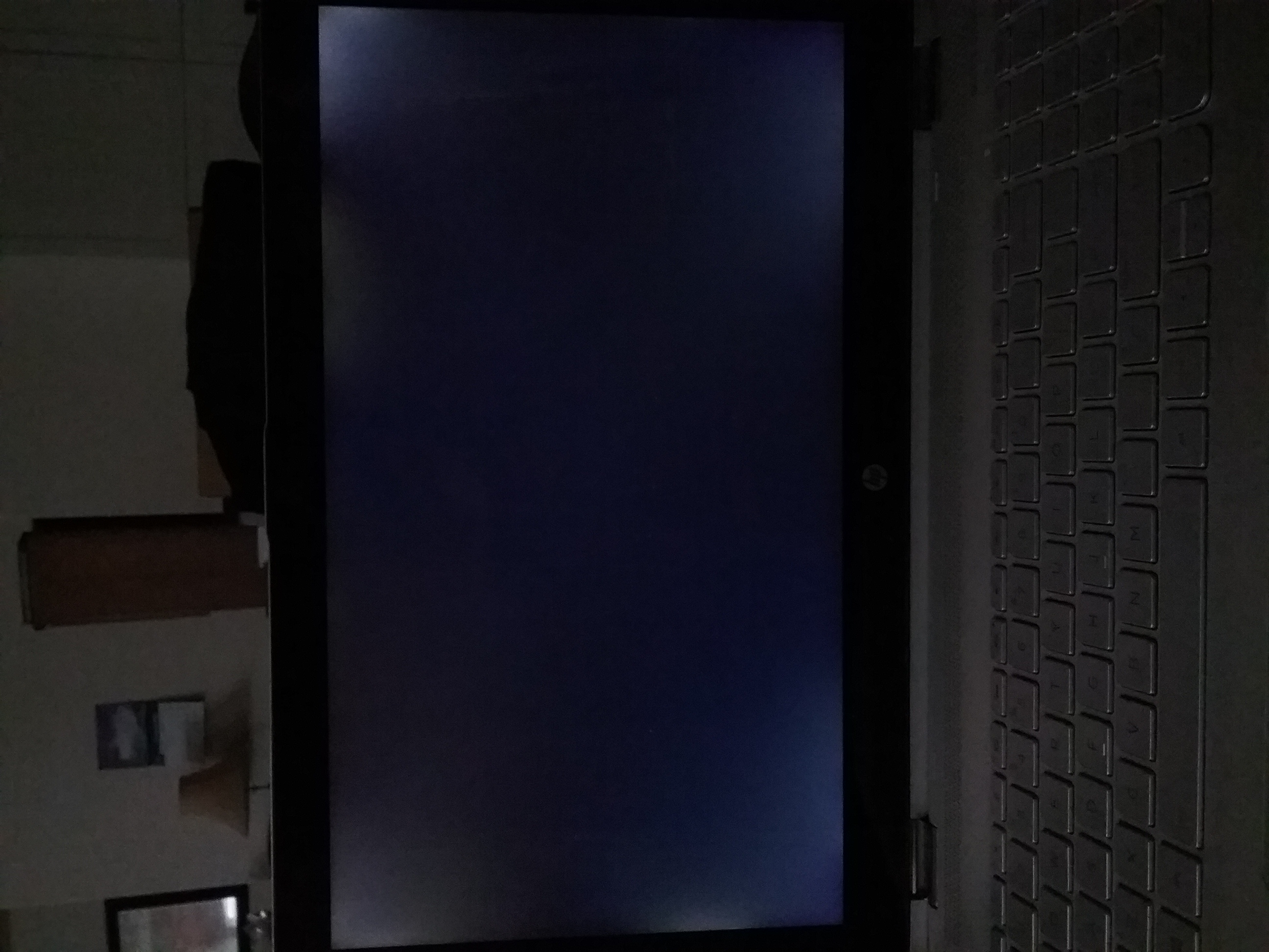 My computer turns on but it the screen freezes - HP Support Community ...