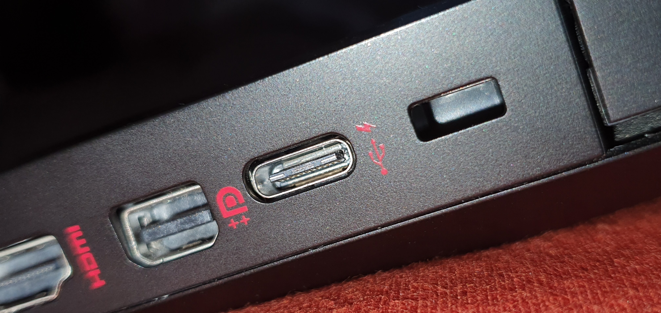 Solved: My Product has thunderbolt sign on USB-C port but specificat ...