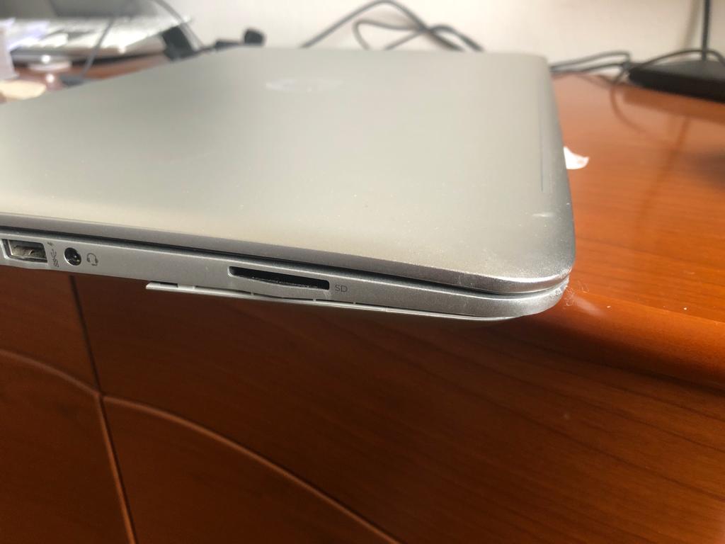 Body of the laptop is broken - HP Support Community - 7526679