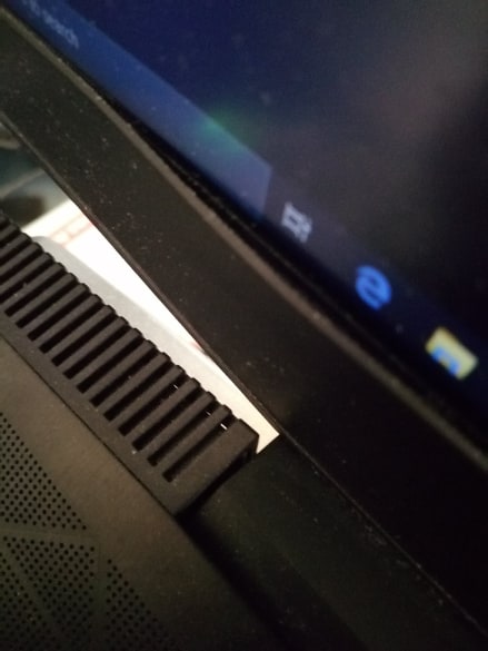 There is a gap on the bottom of the laptop's screen - HP Support ...