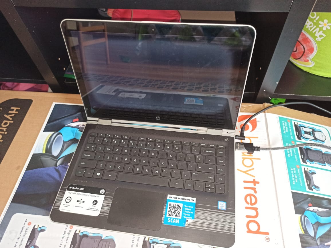 Pavilion x360 - black screen (couldnt see BIOS or loading s... - HP ...