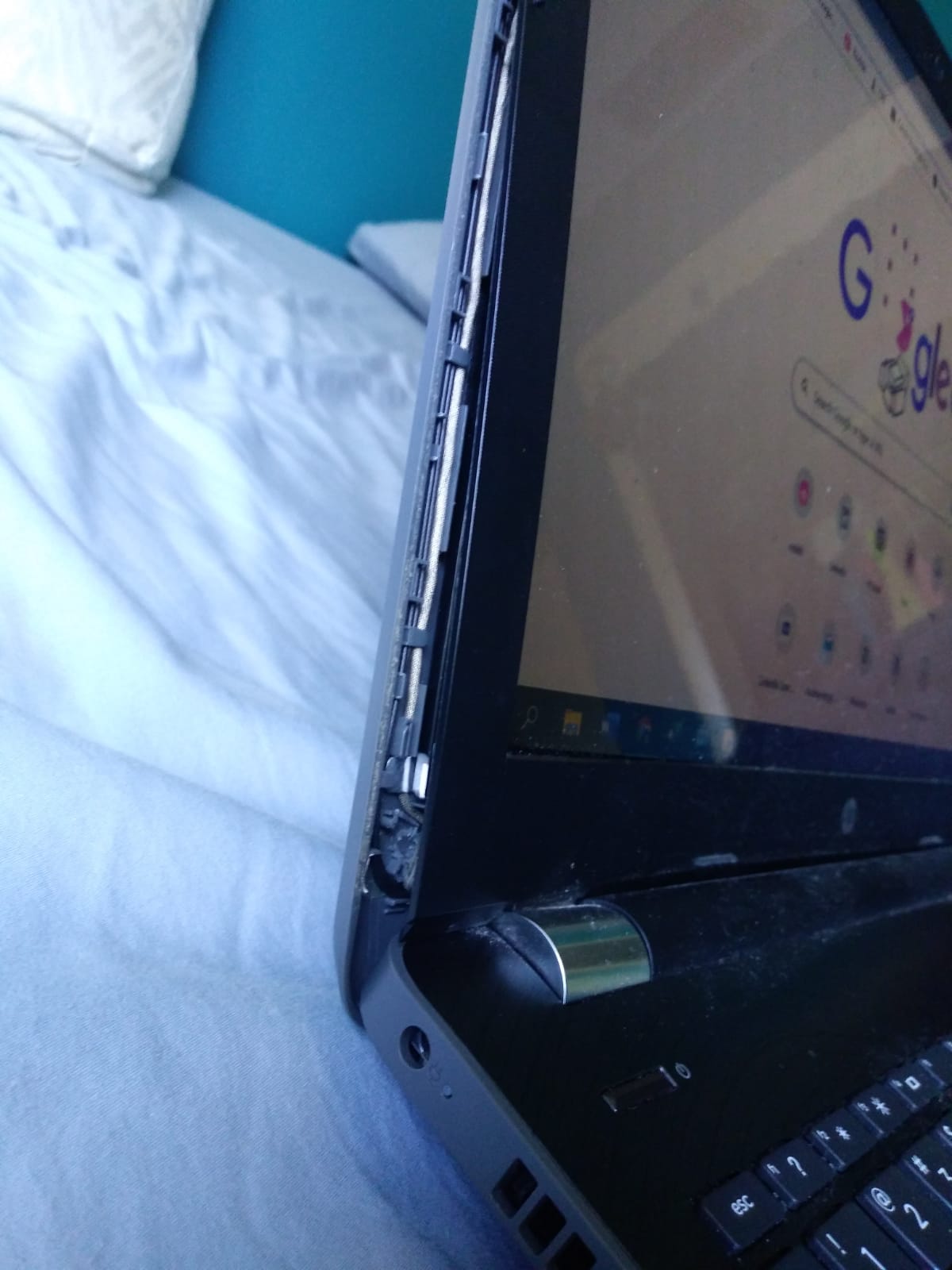 HP Notebook falling apart for no reason - Need help quick - HP Support ...