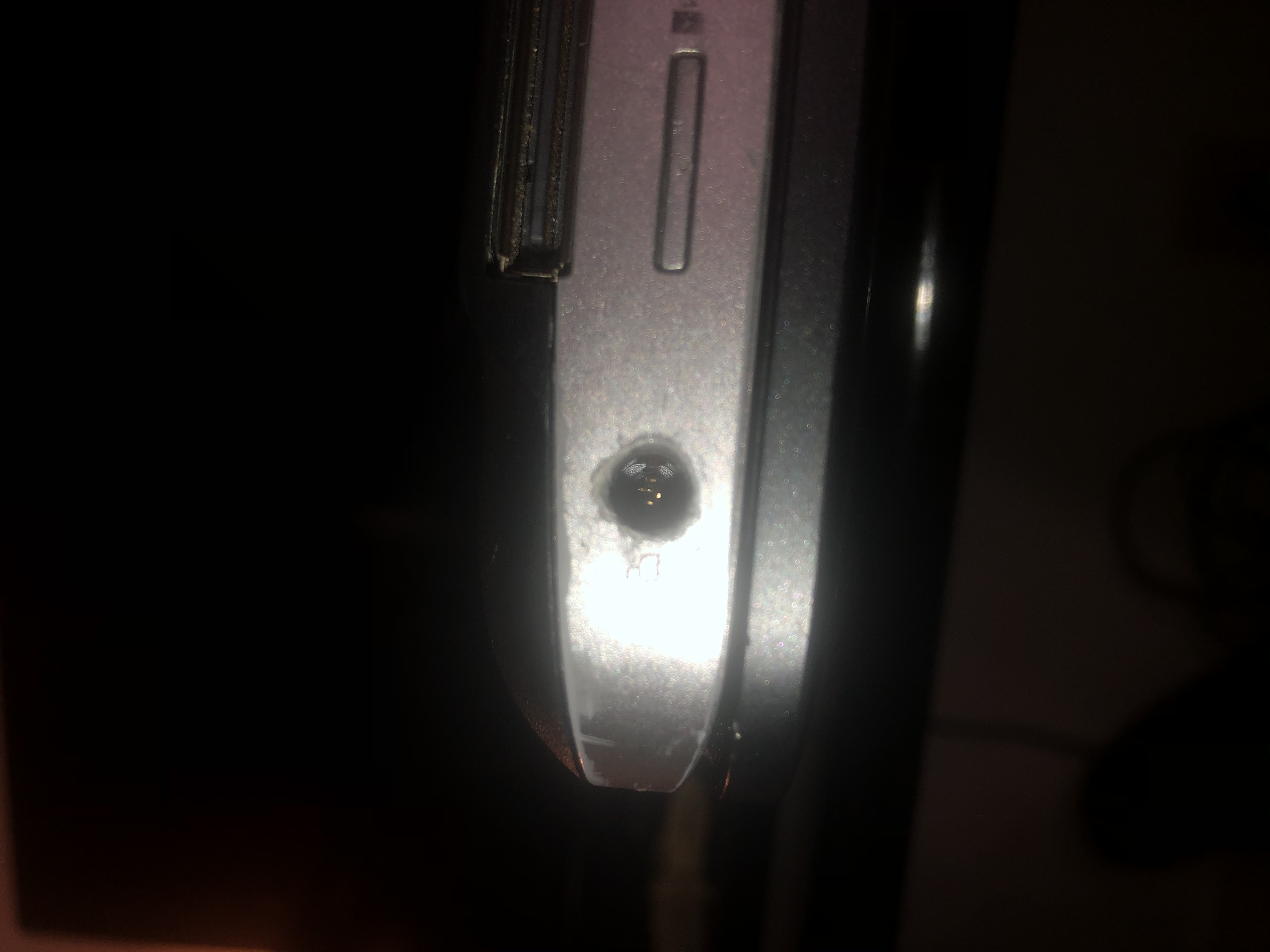 HP ProBook 650 G2 charging issue (screen not powering on, po... - HP ...
