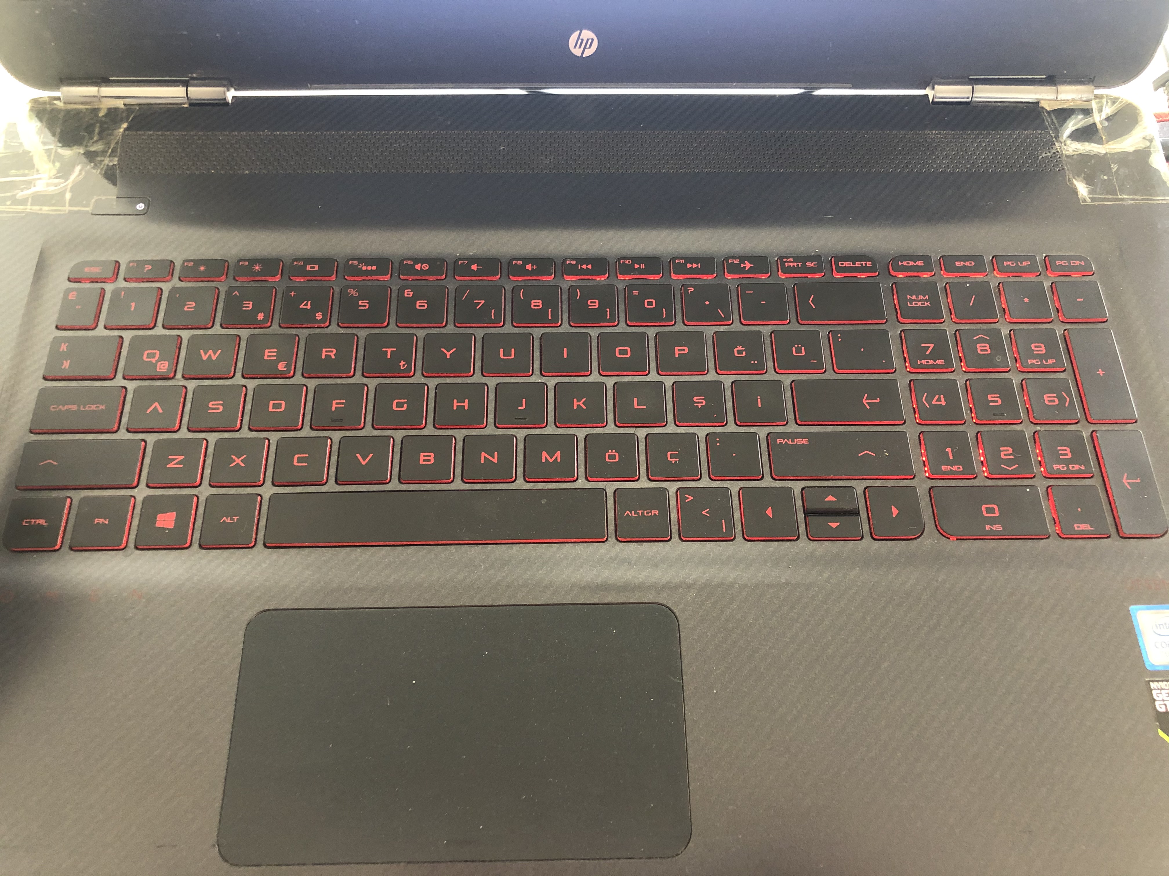 HP Omen 17 Hinge part broke - HP Support Community - 7601767