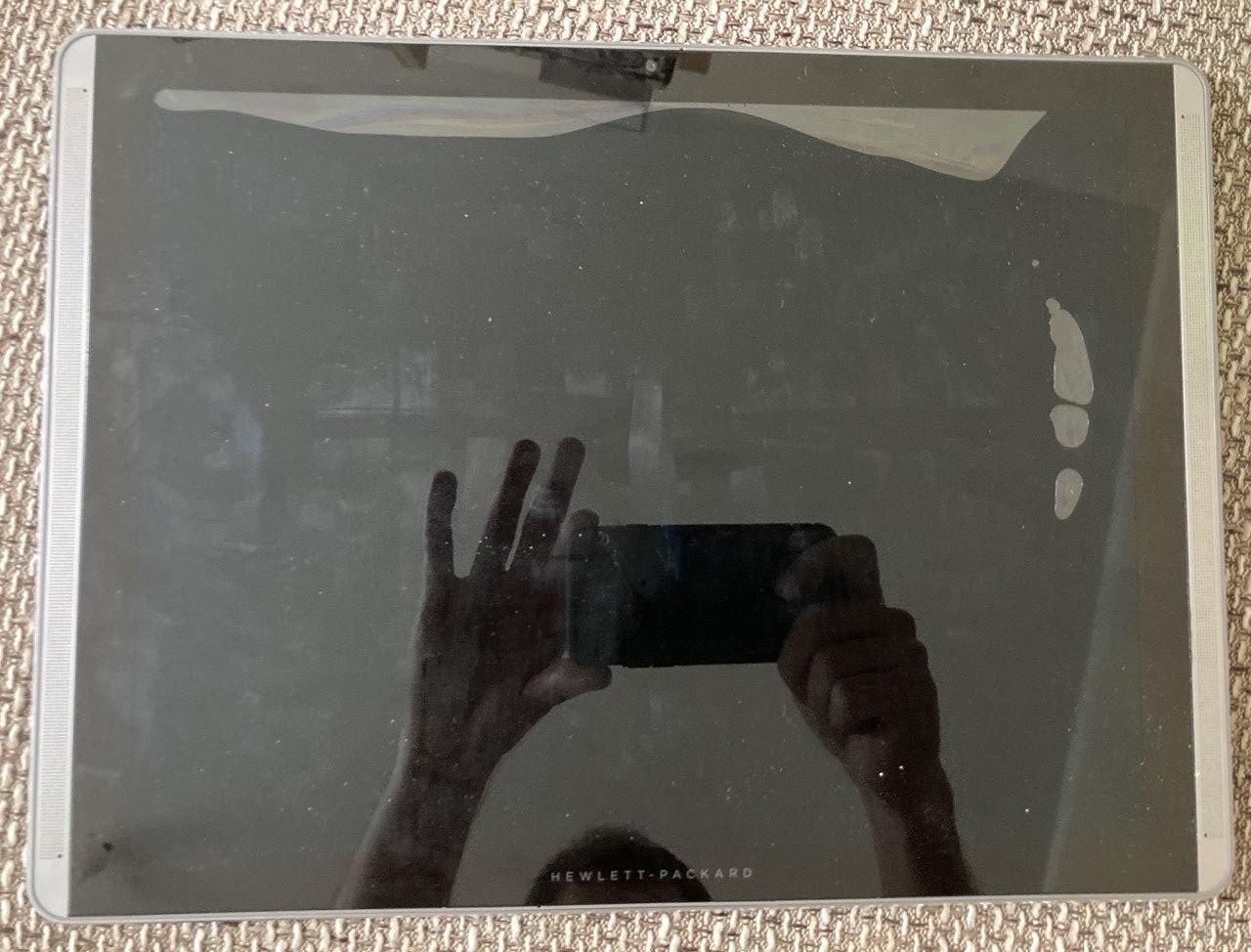 Bubbles and backlight bleeding on rarely used Tablet - HP Support ...