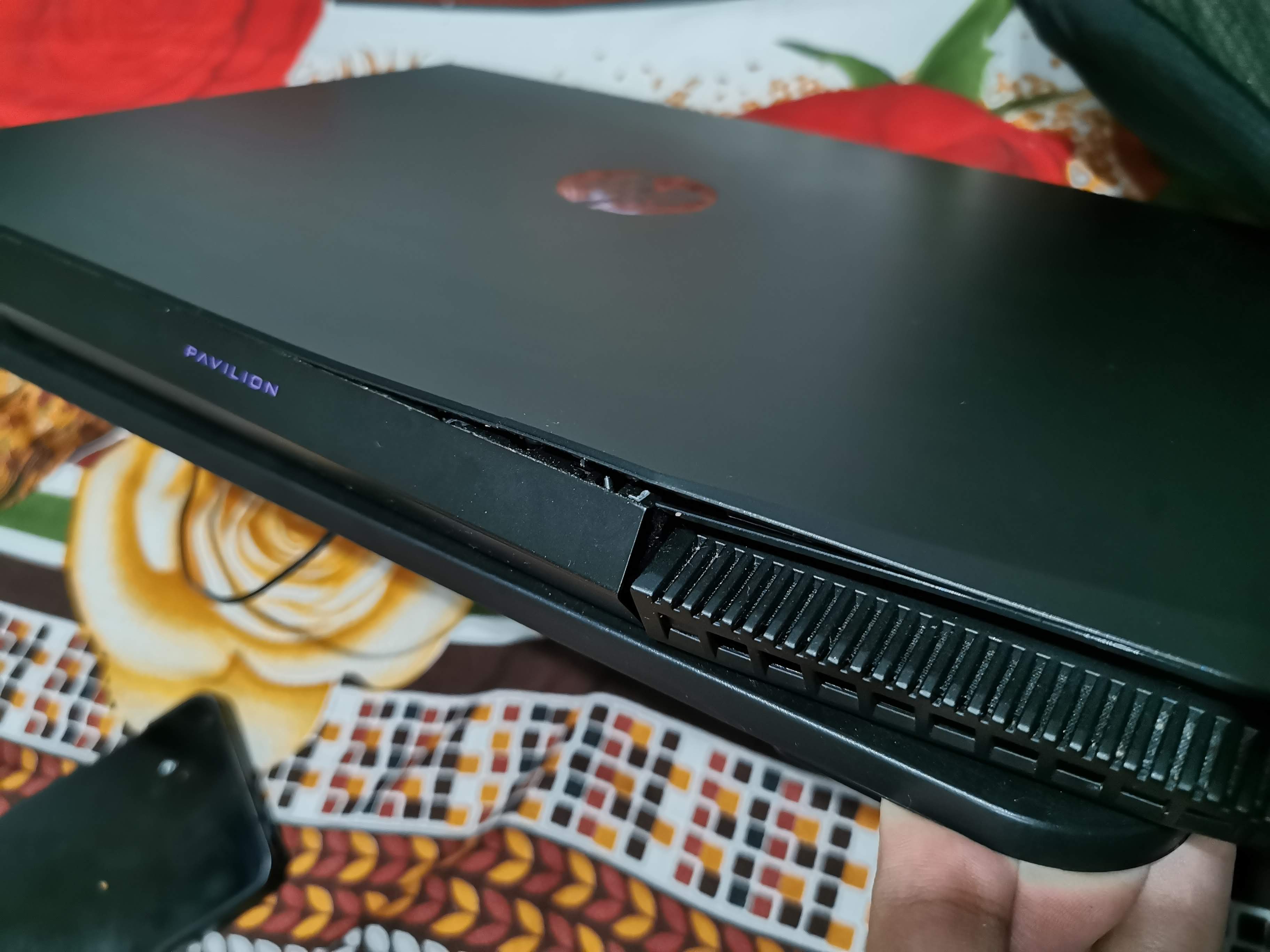 Bezel Warping and Deforming with no physical abuse? What do ... - HP ...