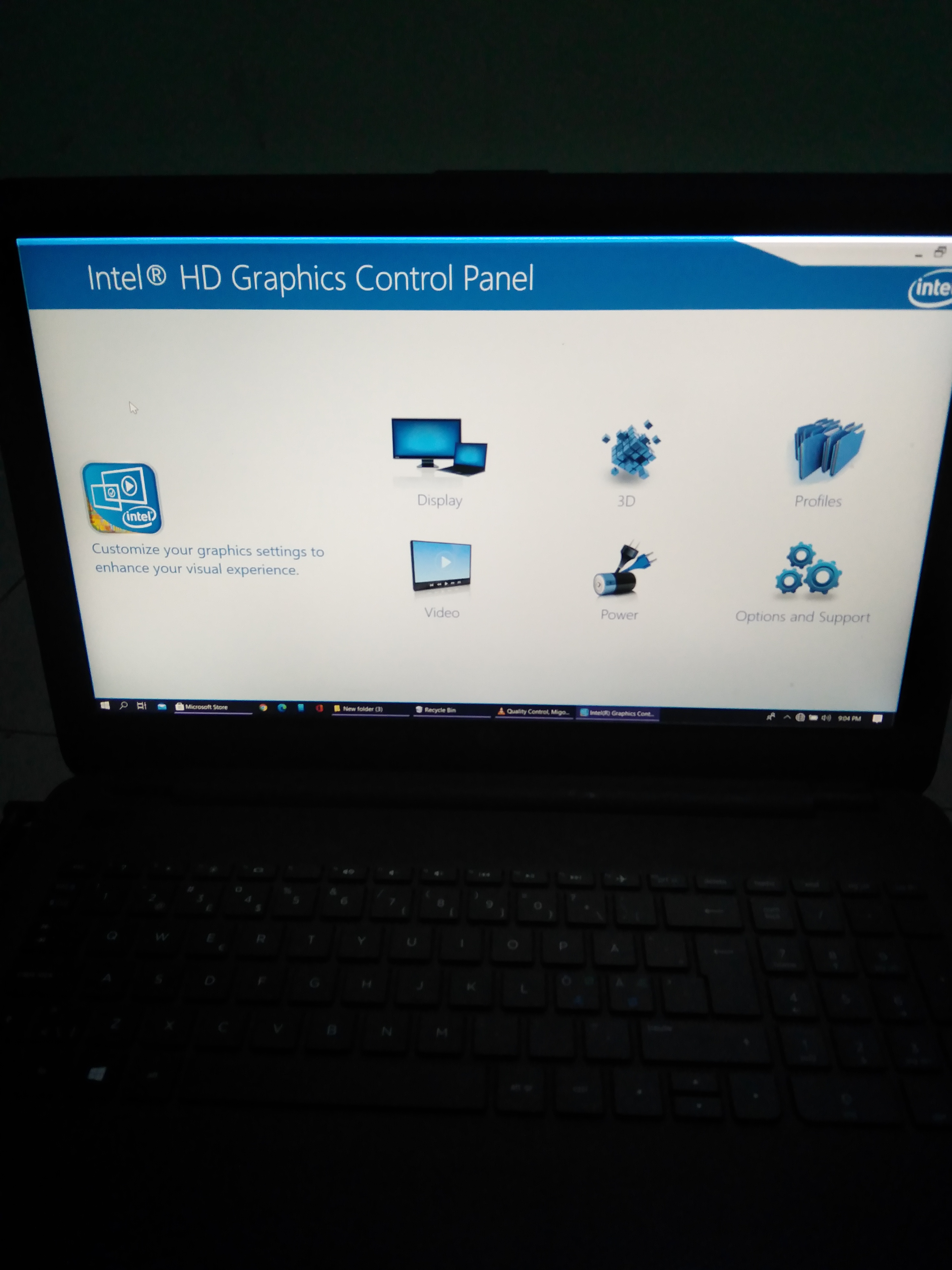 Screen issue - HP Support Community - 7790626