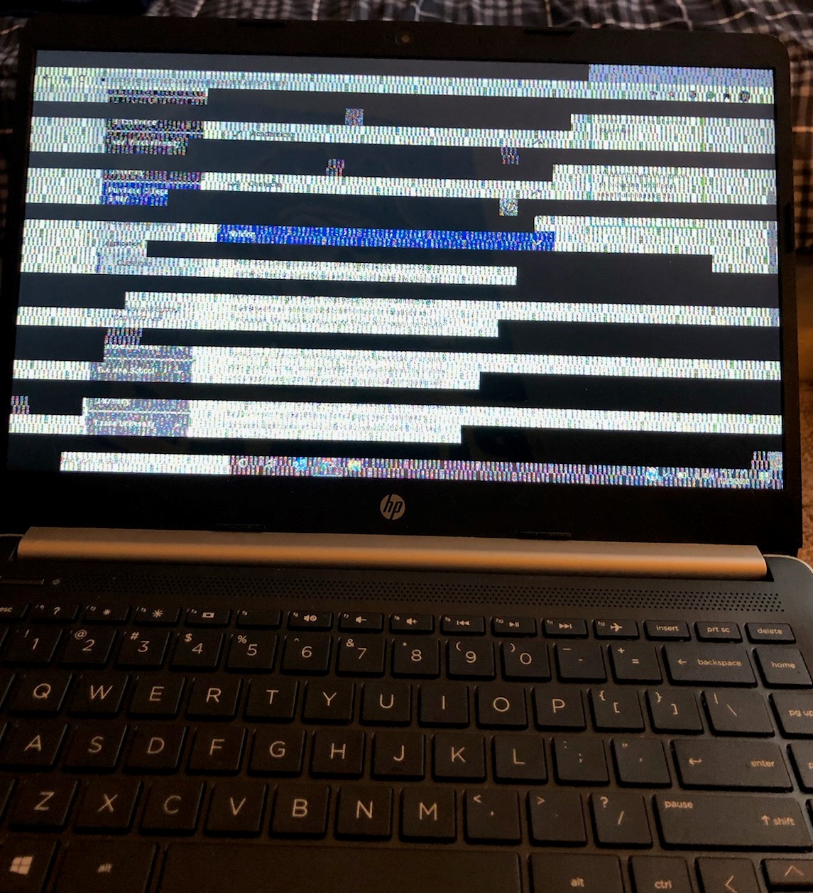 14in HP 14cf series laptop whole screen show a horizontal d... - HP ...