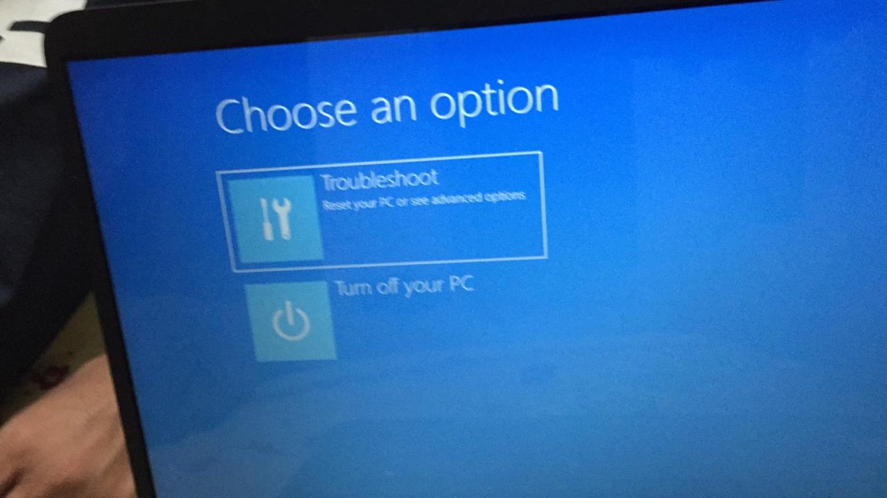 Operating system on screen got corrupted - HP Support Community - 7912417