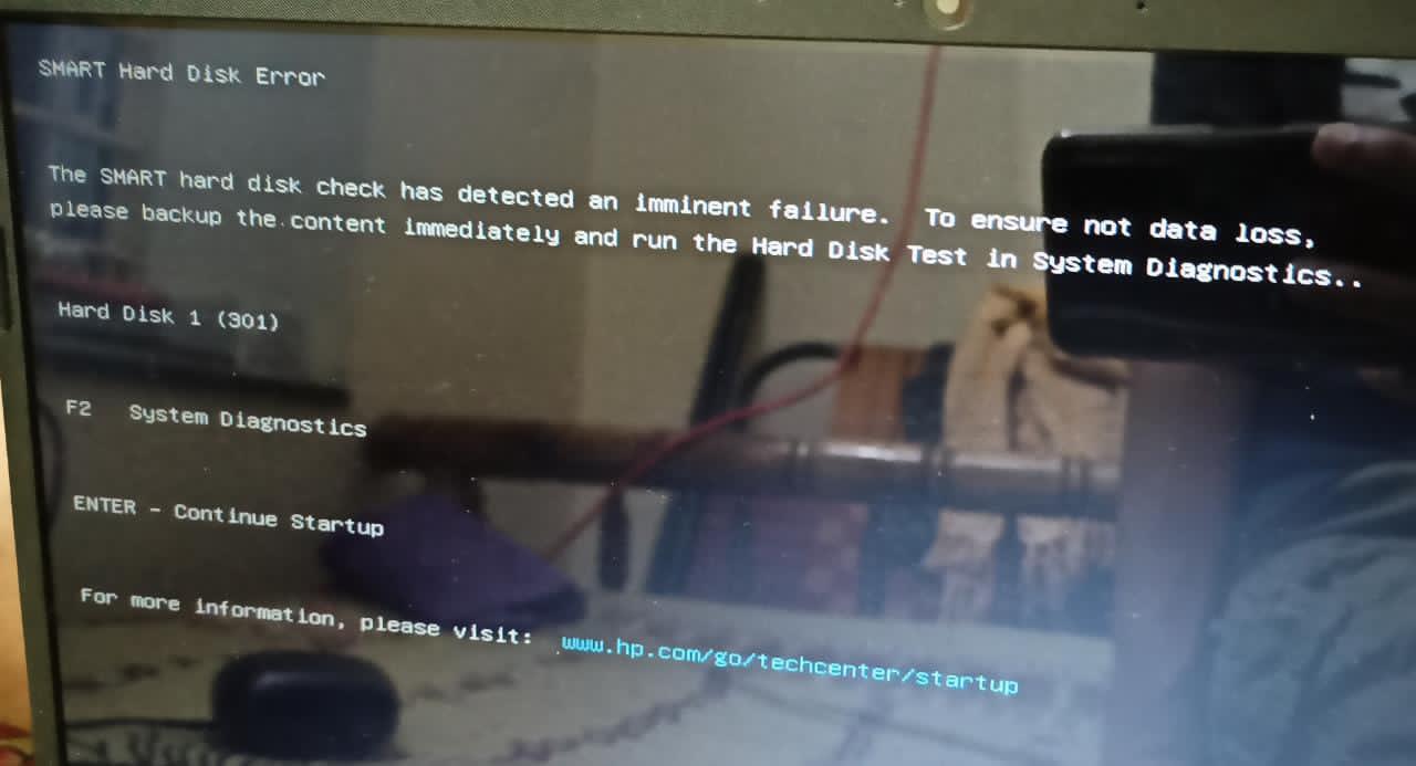 Operating system on screen got corrupted - HP Support Community - 7912417