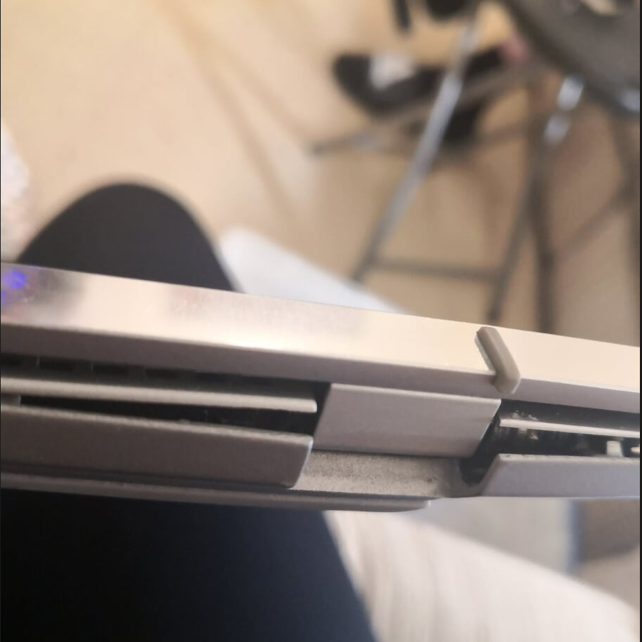 Solved: HP Envy 13 hinge issue - HP Support Community - 7911883