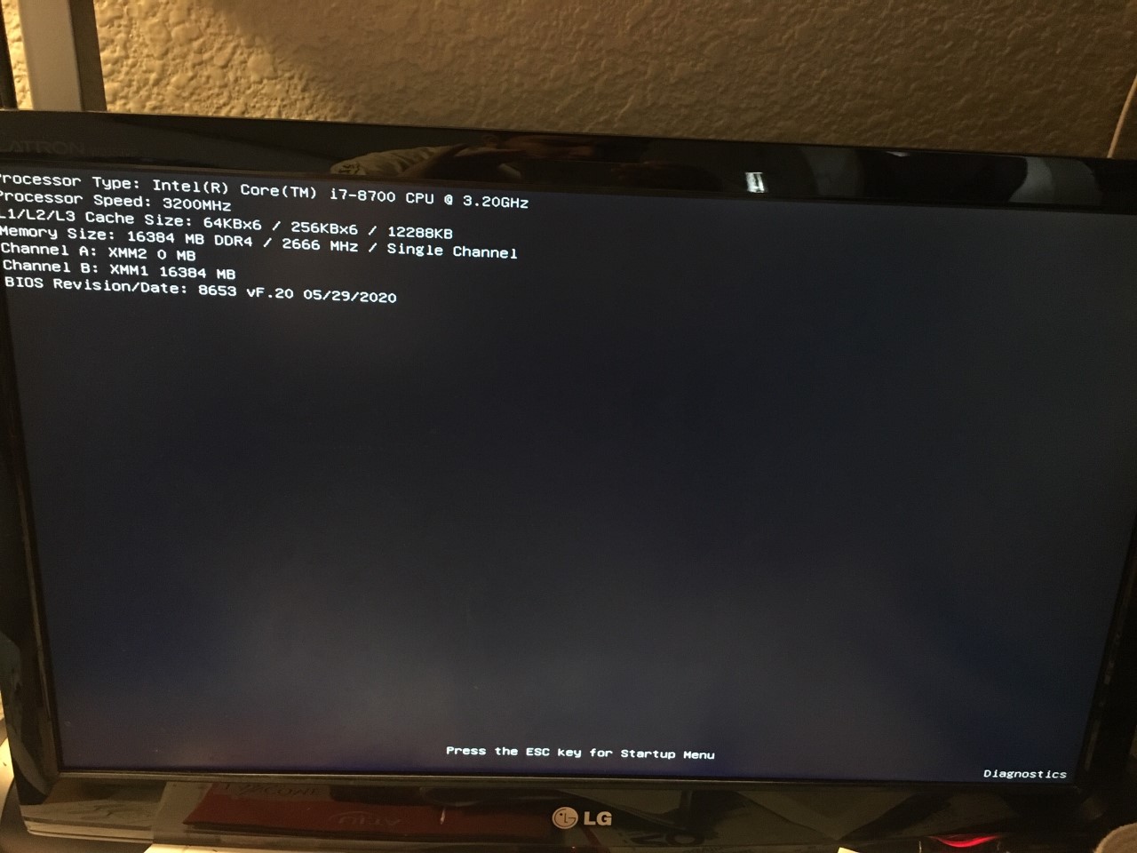 ENVY Desktop TE01-0034 goes to a black screen on bootup. Can... - HP ...