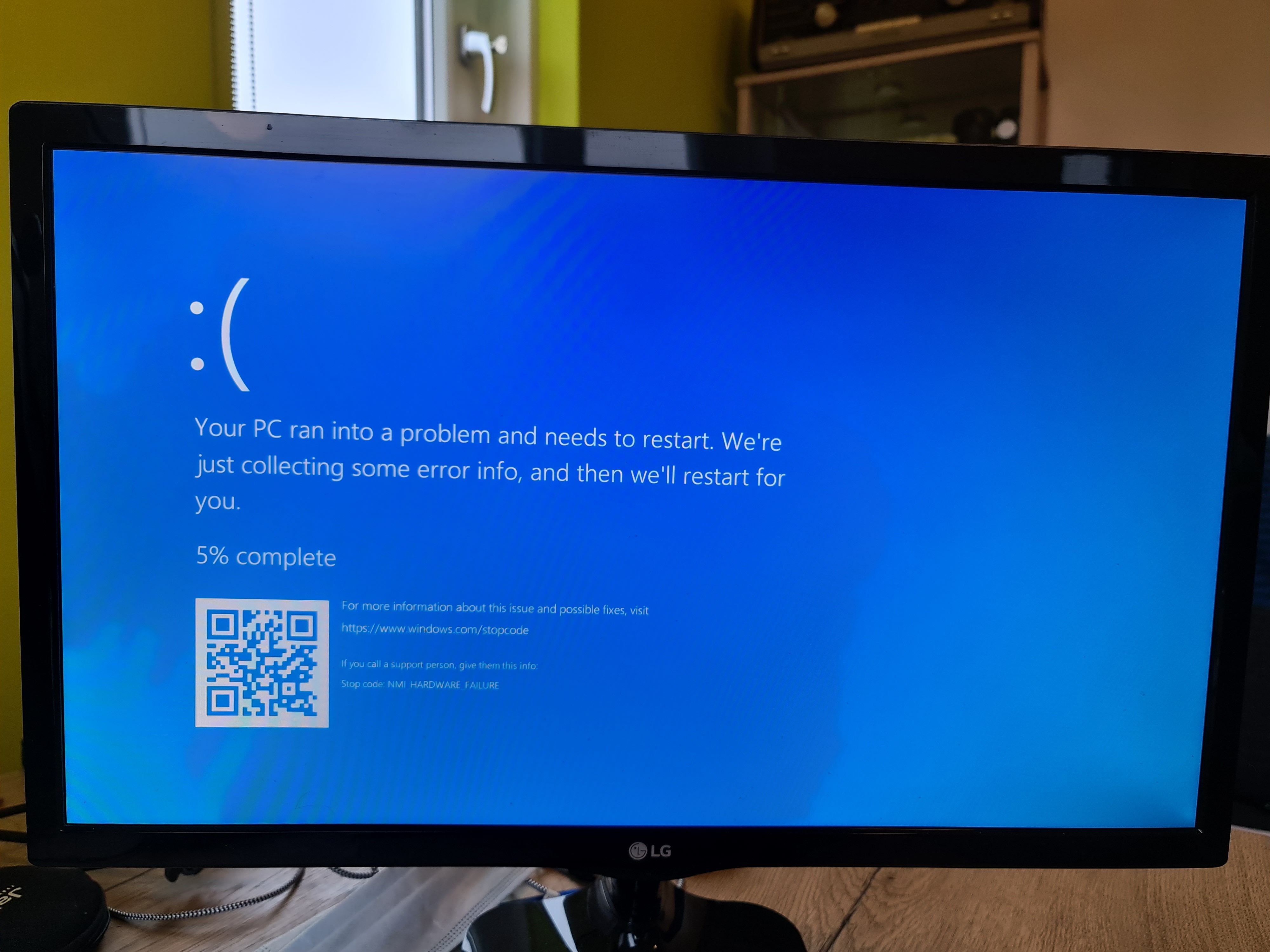 Blue screen while using docking station via USB-C 3 - HP Support ...