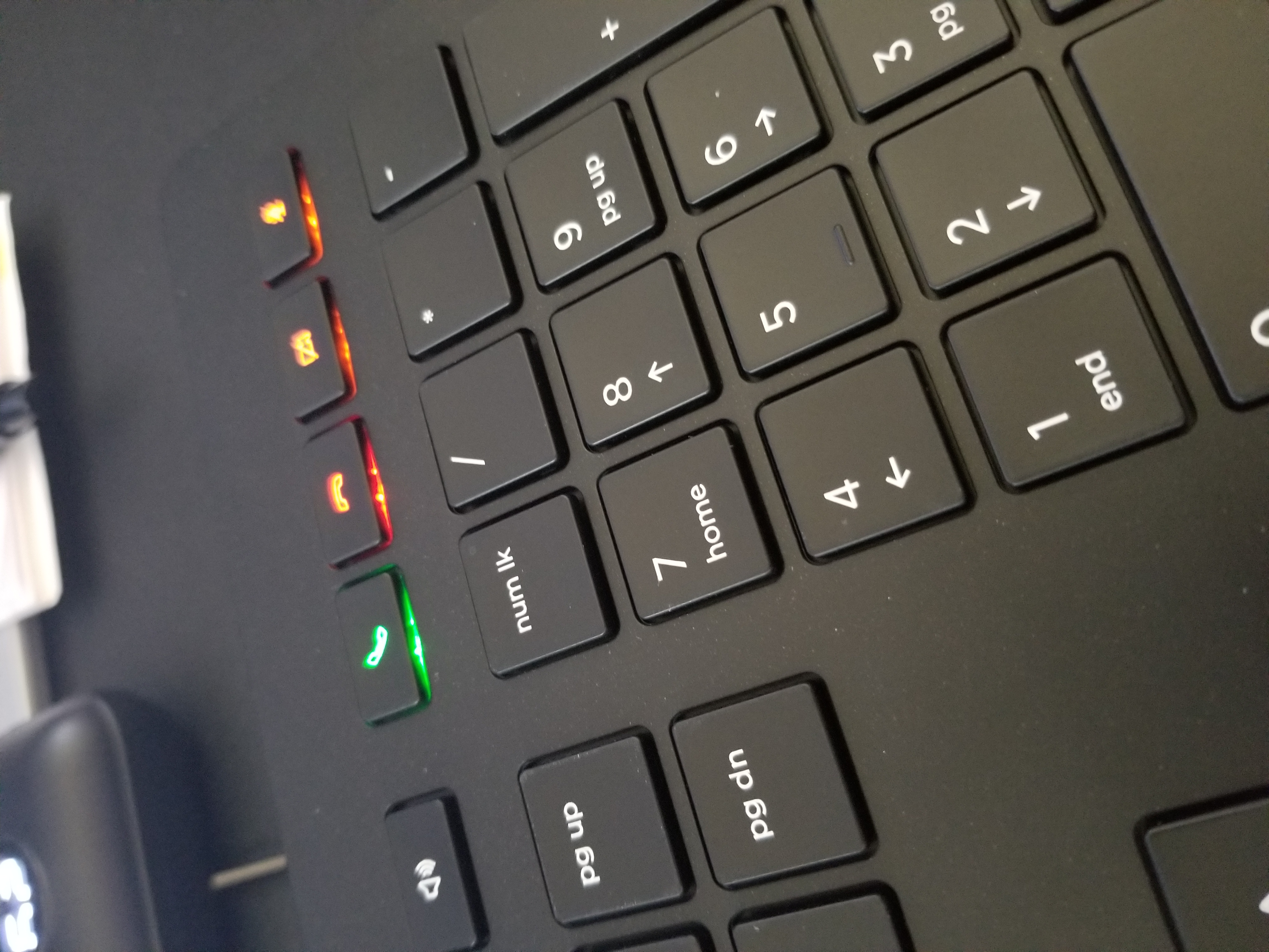 Collaboration Keyboard numlock, phone, mic buttons random fl... - HP ...