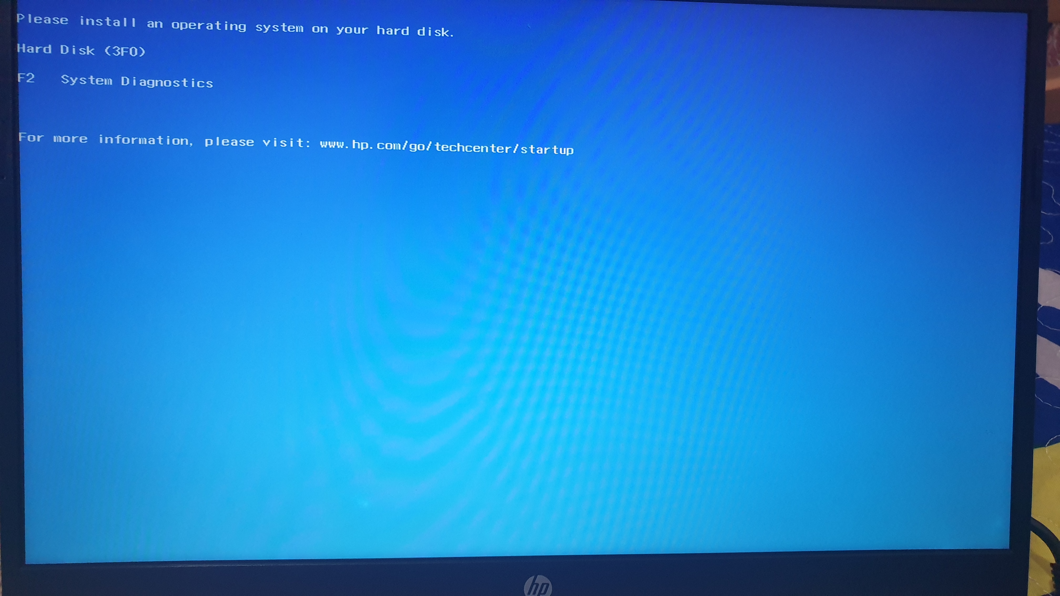 White dots on my pc screen + black screen problem - HP Support ...