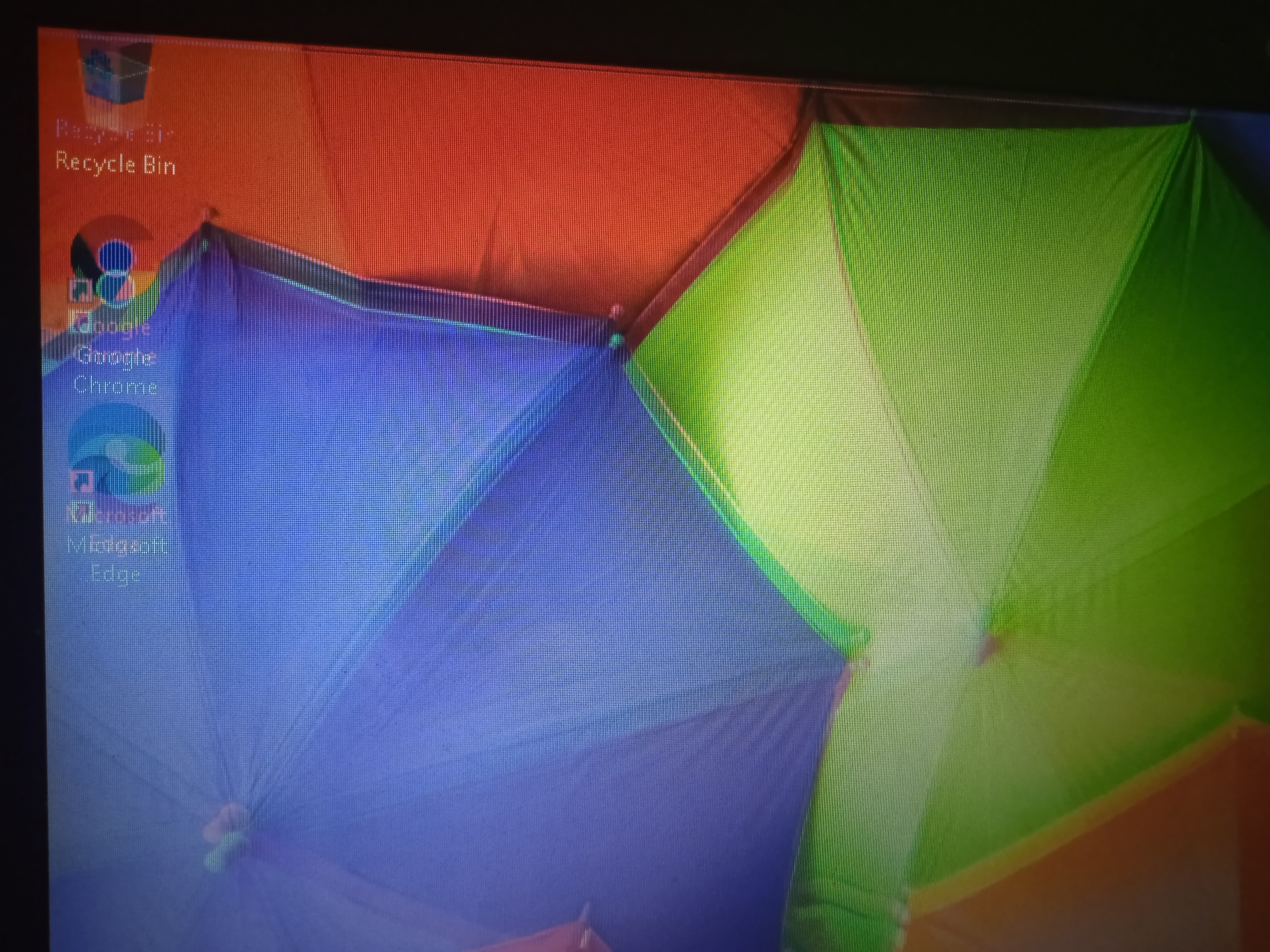 display or screen look shadowi pink and jittering - HP Support ...