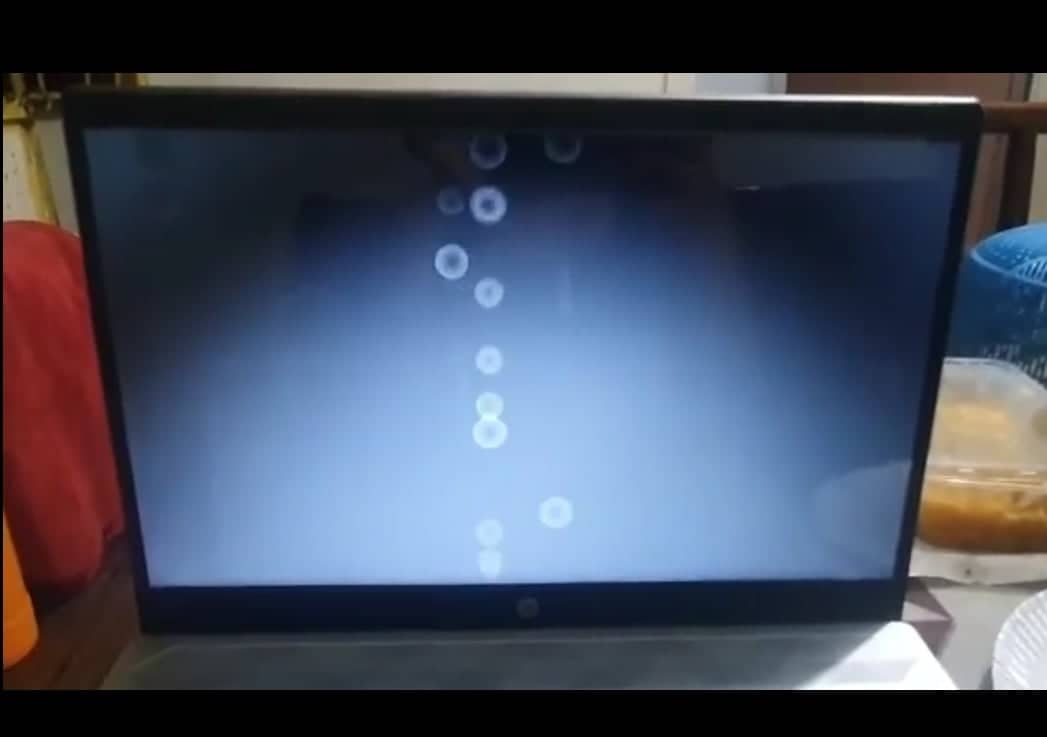 HP Pavillion 15-cs0053cl Display Screen Issue at Power Up - HP Support ...