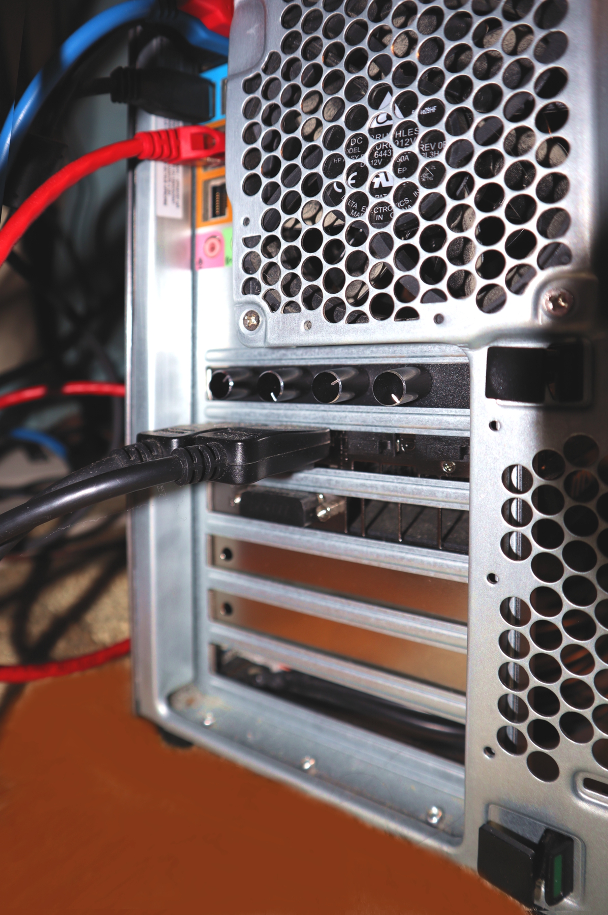 HP z620 all cores at 4.7GHz - HP Support Community - 8198002