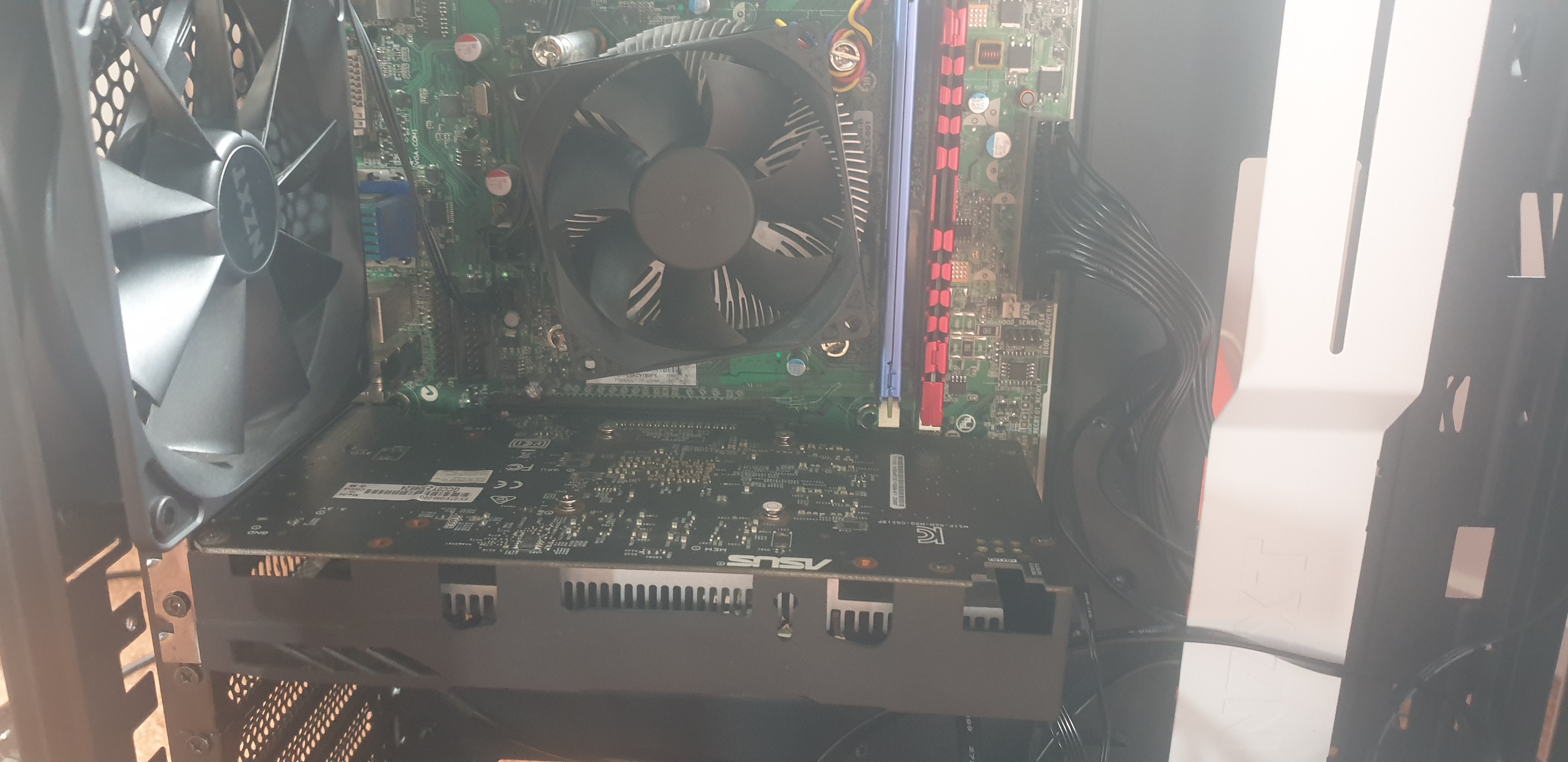Stuck in "press esc to startup" cant go into bios or anythin... - HP ...