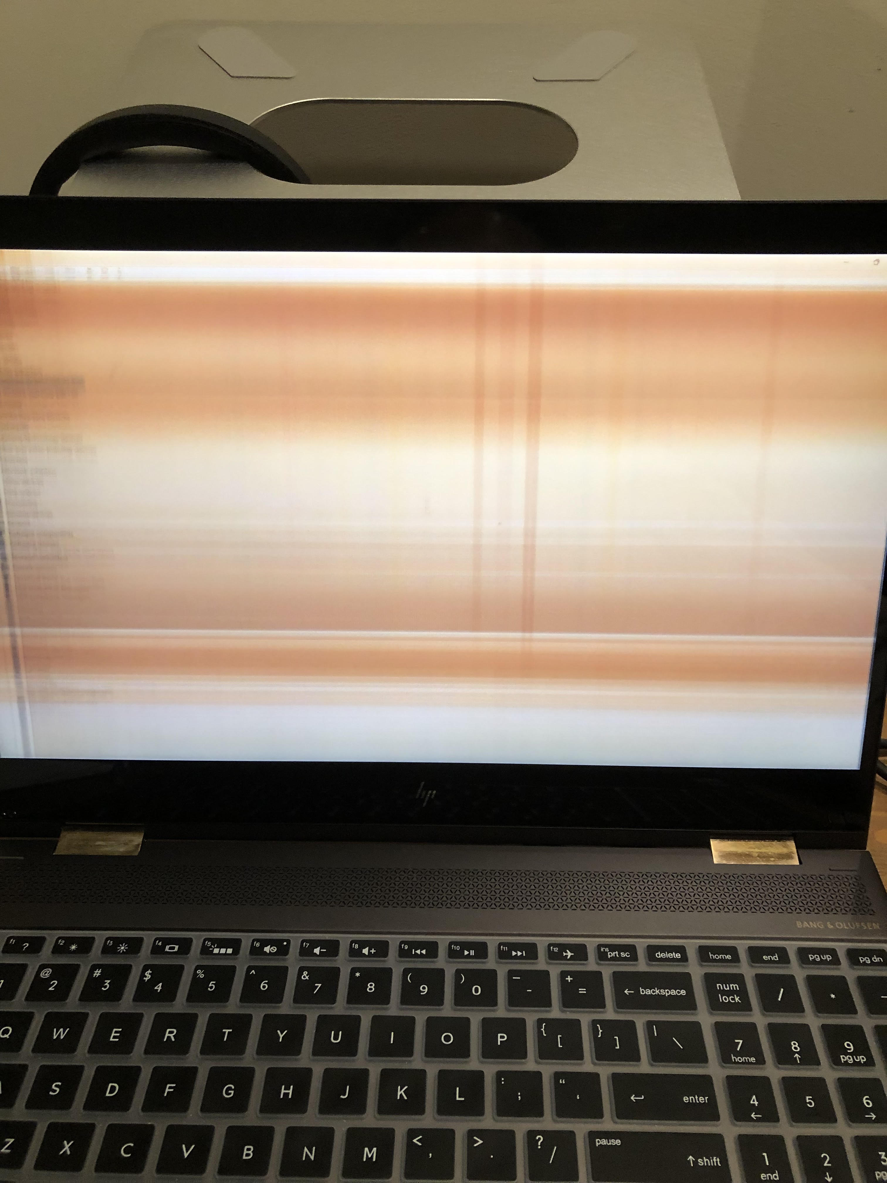 HP Spectre x360 Display issue - screen discolored and flicke... - HP ...