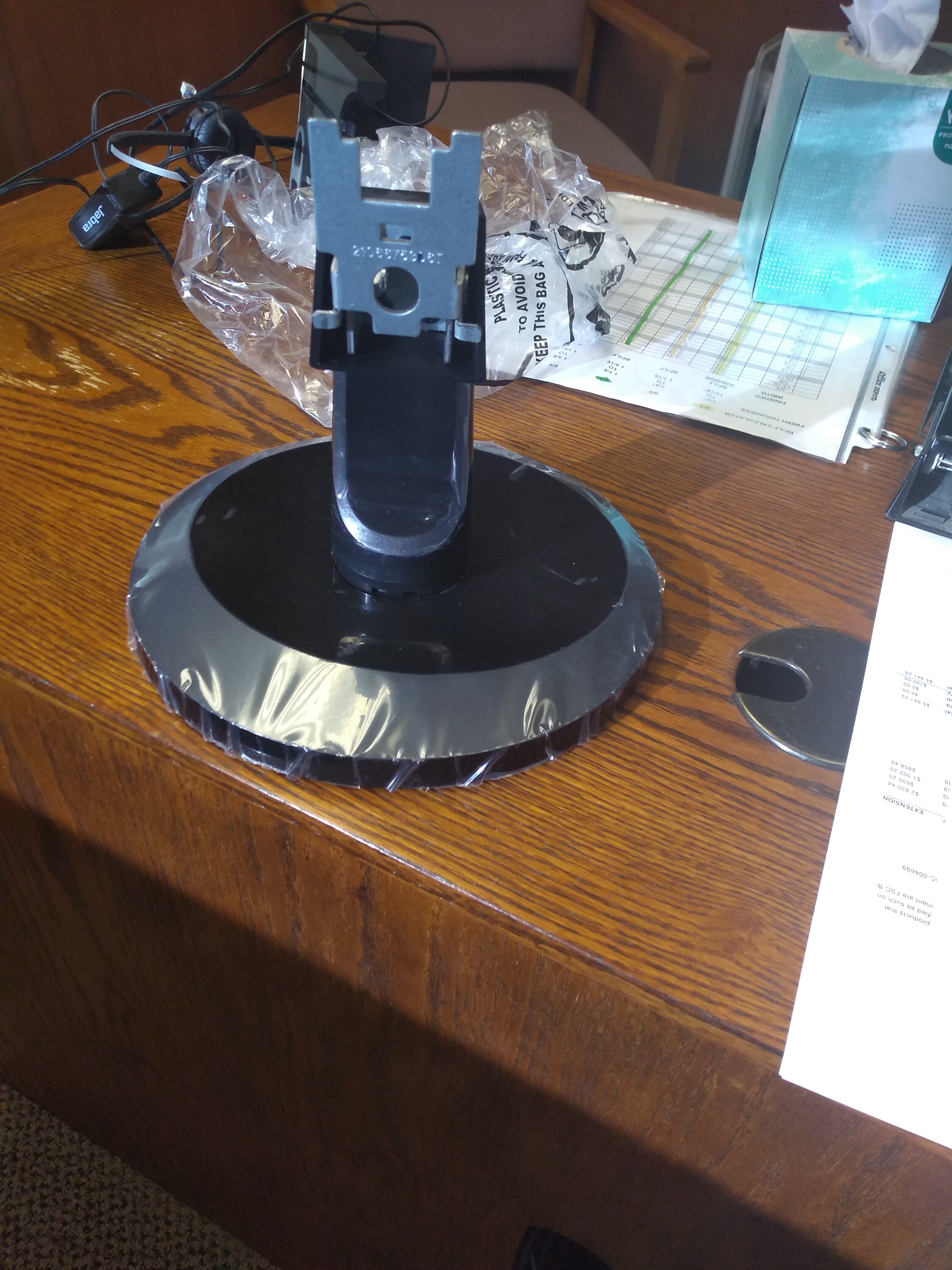 monitor stand - HP Support Community - 8235026