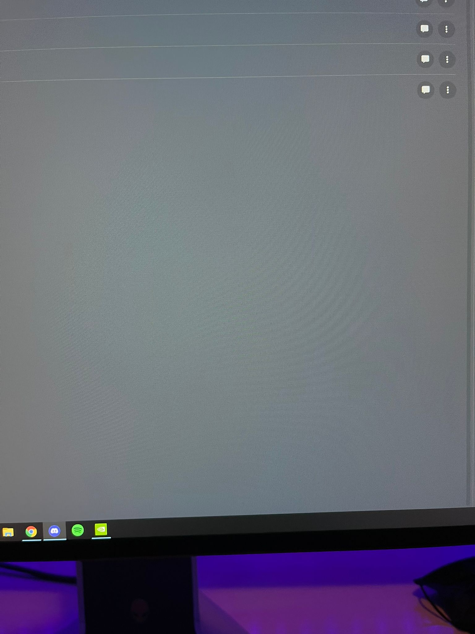 Hortizontal stripes on screen - HP Support Community - 8251578