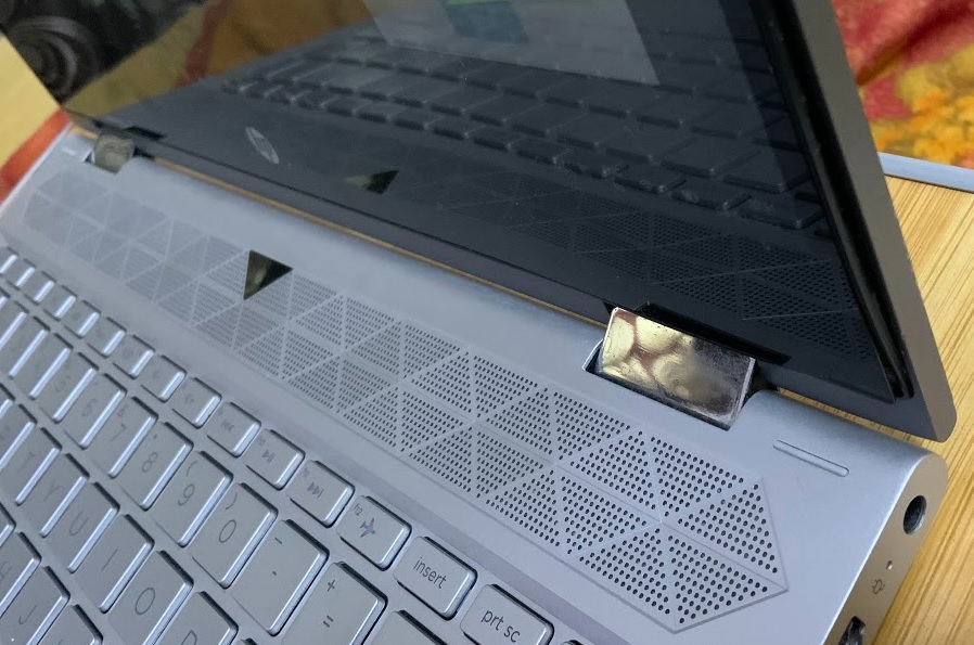 HP Pavillion x360 screen is popping out - HP Support Community - 8299258