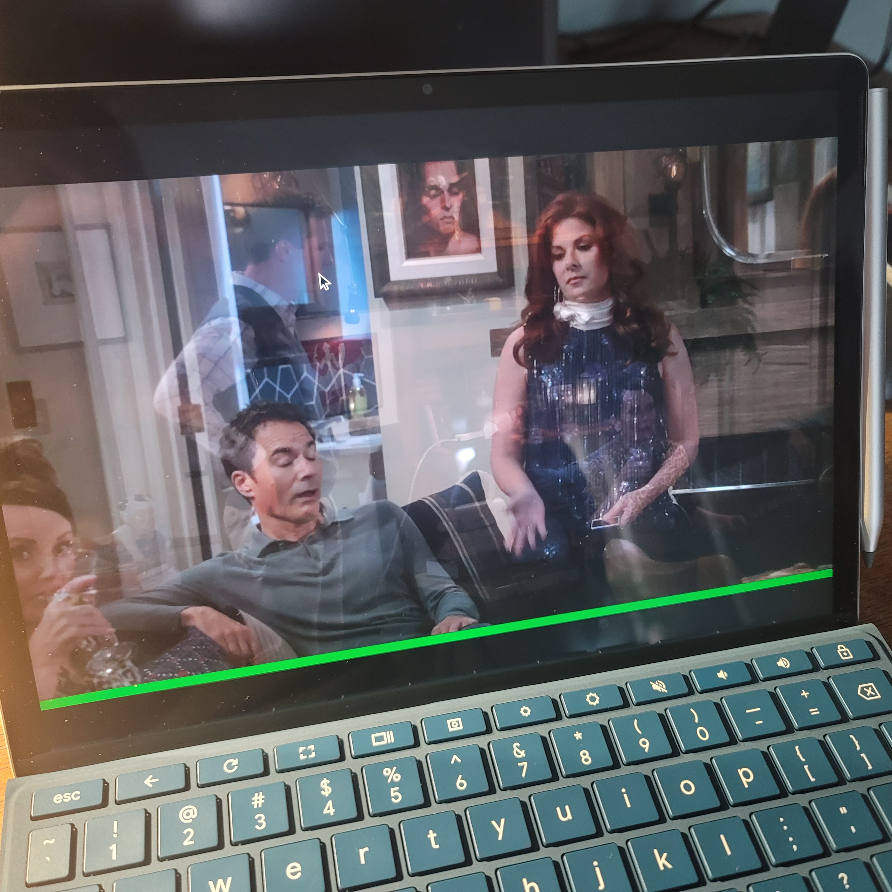 Green Bar on Video Fullscreen Chromebook X2 - HP Support Community ...