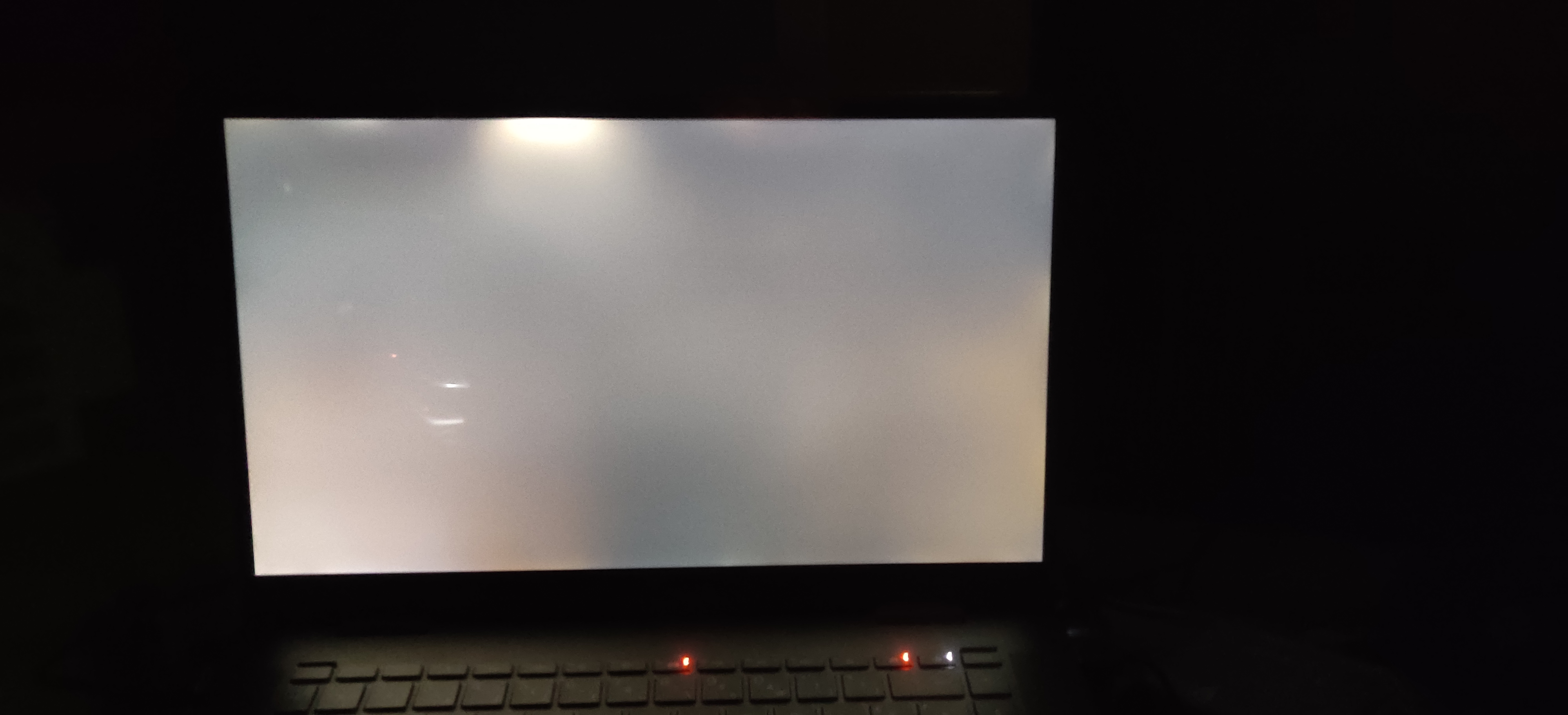 Backlight bleeding - HP Support Community - 8356174